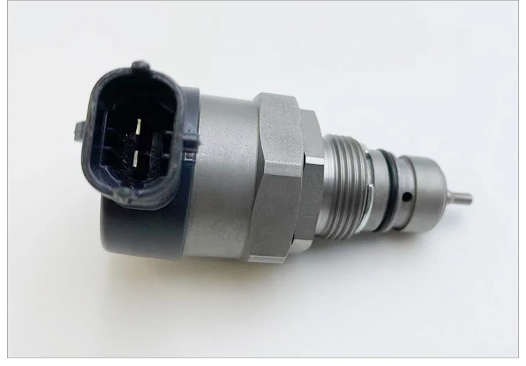 0281006198 COMMON RAIL FUEL PRESSURE REGULATOR for Mitsubishi-Fuso ...