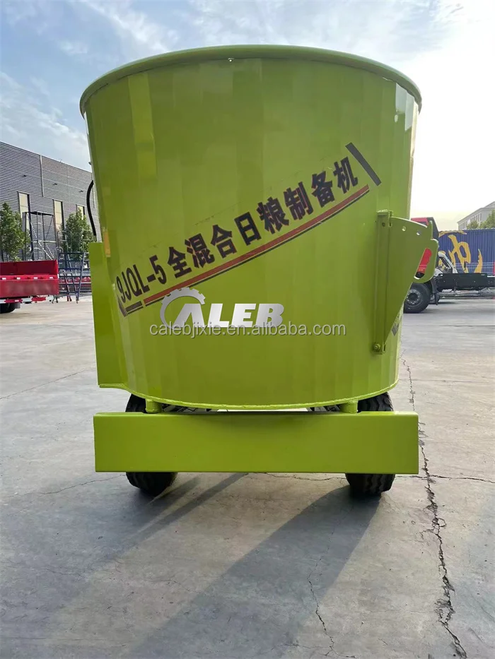 Efficient TMR Mixer Wagon - High Productivity & Easy Operation
