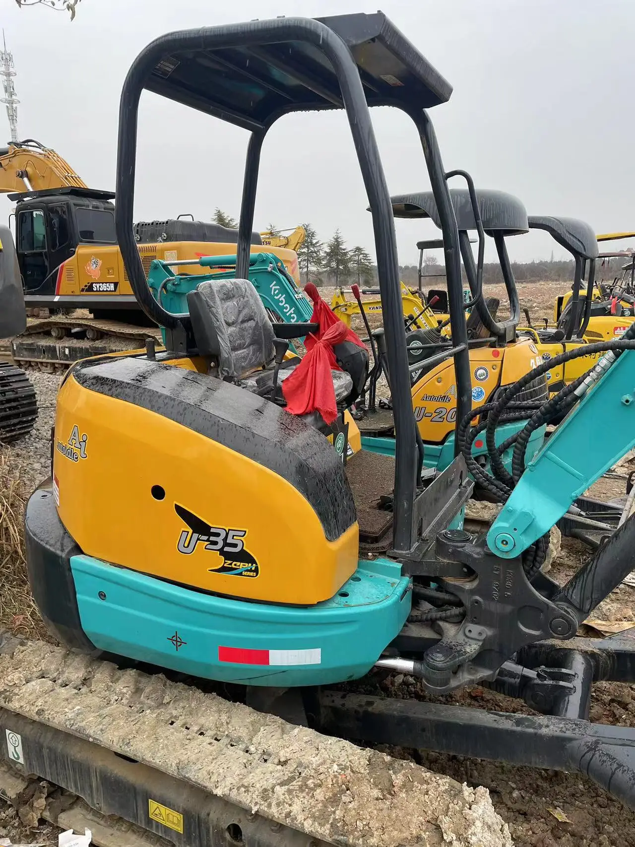 Compact Crawler Smallest Mini Track Excavator 1.6t 1.6 Ton 1600kg 10 ...