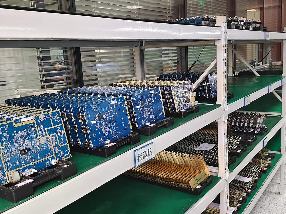 RF 2G 3G 4G Signal Booster - High Power & Dual Band