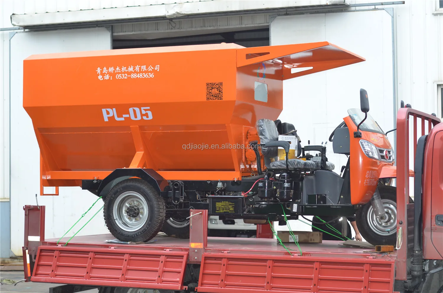 Manure Sand Cow Bedding Spreader - High Efficiency & Durability