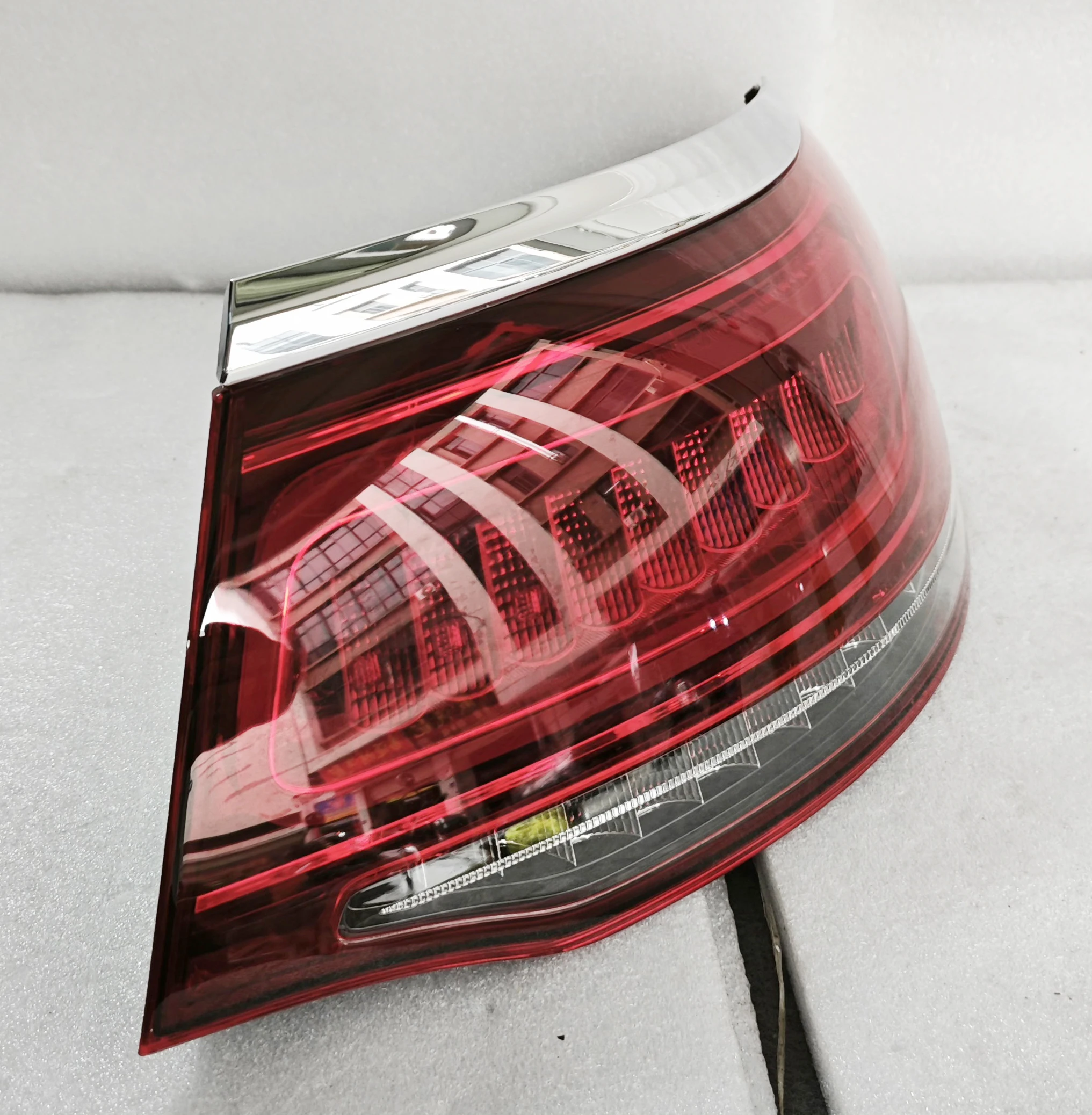Hot Selling High Quality Automotive Led Taillights For Mercedes-benz ...