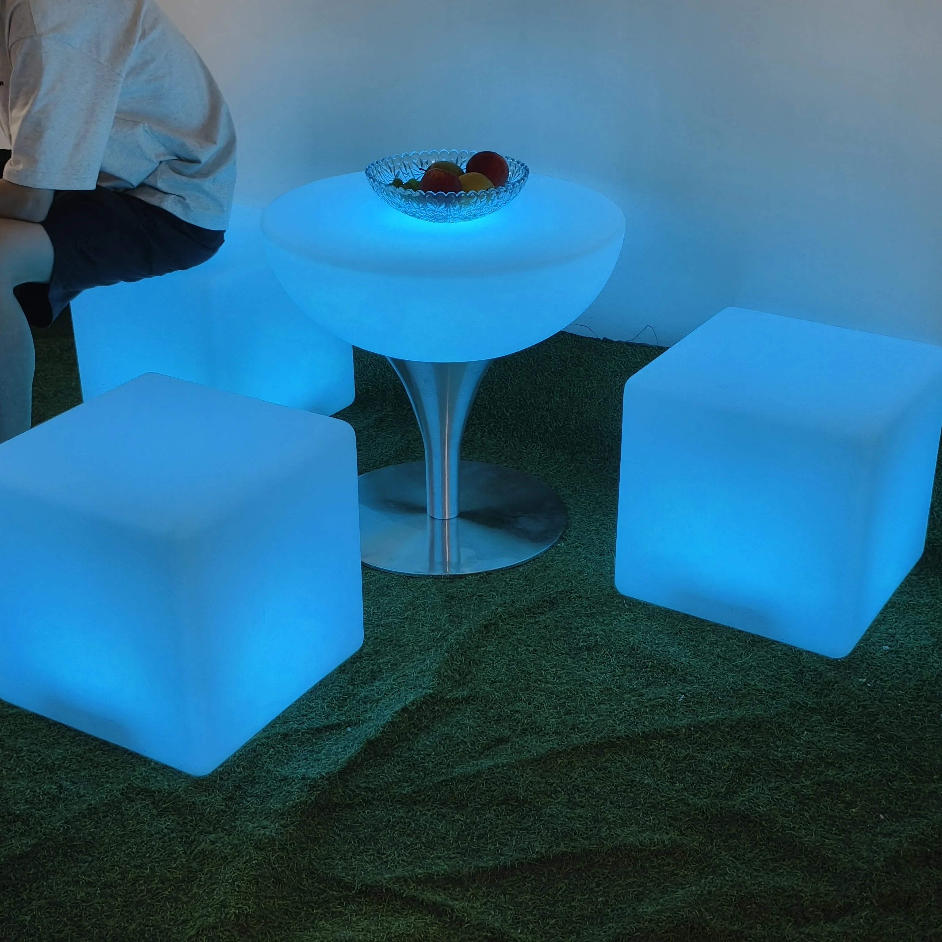 Solar Outdoor Rechargeable LED Portable bar Table Led Event Furniture ...