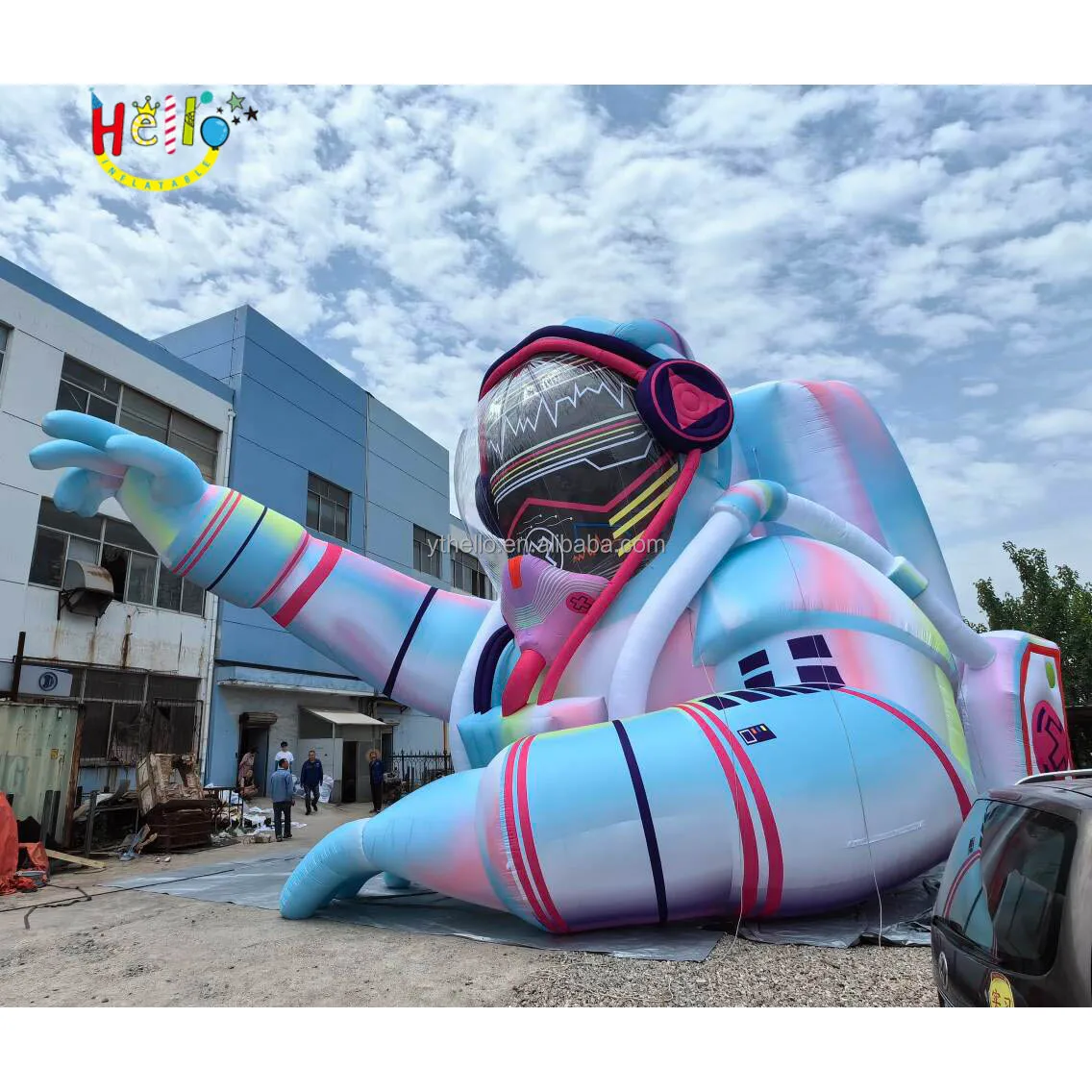 Hug Inflatable Stage Background - Giant Spaceman Model