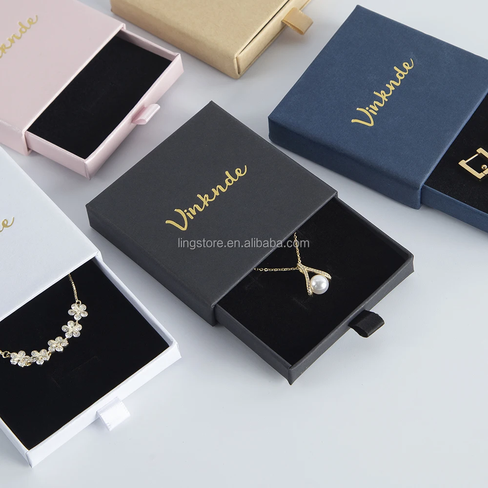 9*9*1.7cm Fashion Luxury Branded Jewelry Boxes Packaging White Black ...
