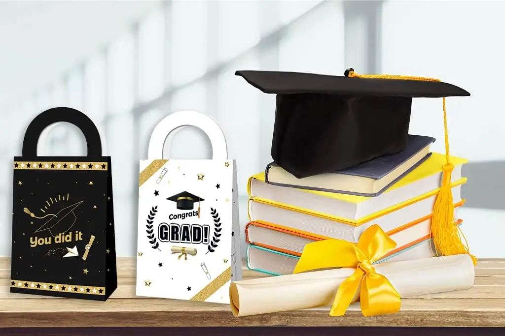 12 Pieces Graduation Gift Bags 2024 Graduation Party Favor Gift ...