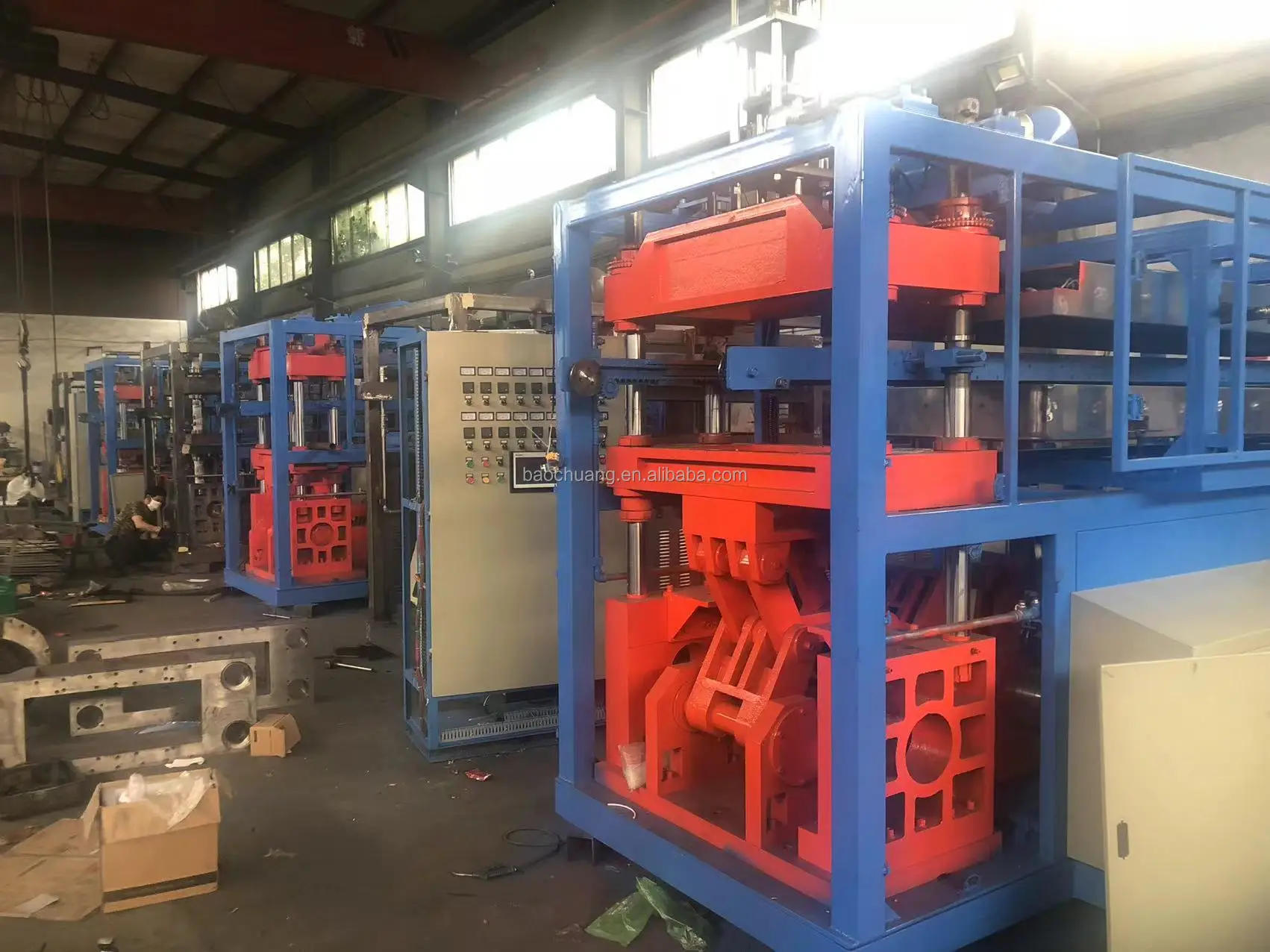 Carryout to Go PP Food Packaging Container Lunch Box Making Automatic ...