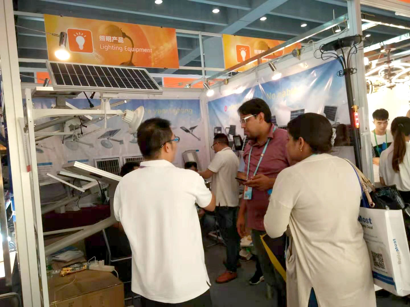 Outdoor Solar Street Light All in One Solar Panel LED Led Road Light ...