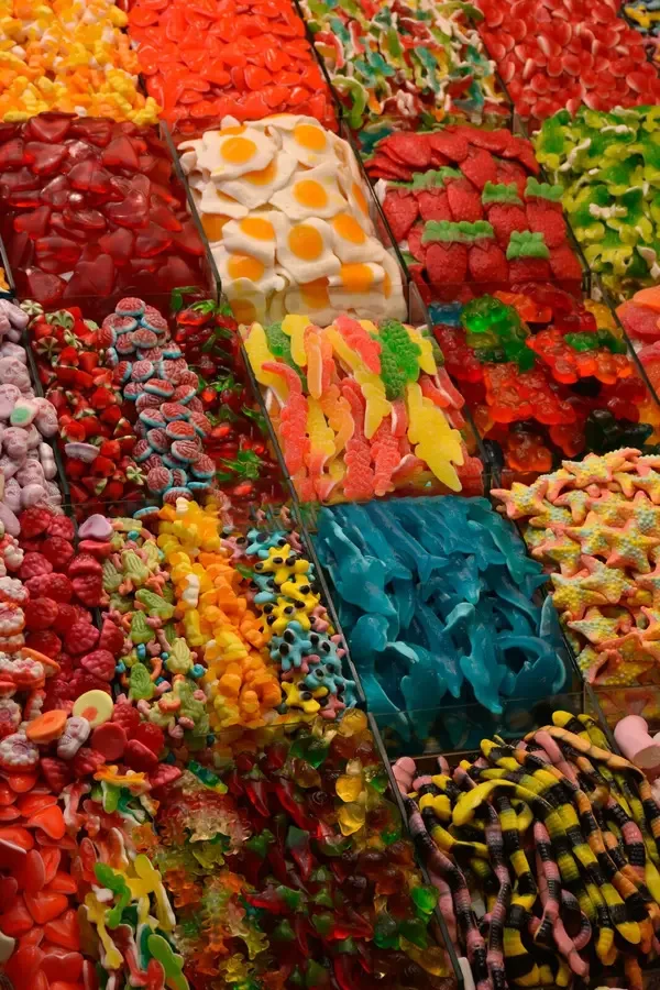 China Factory Wholesaled Sour Flavored Fruit Gummy Candy Bulk Soft ...