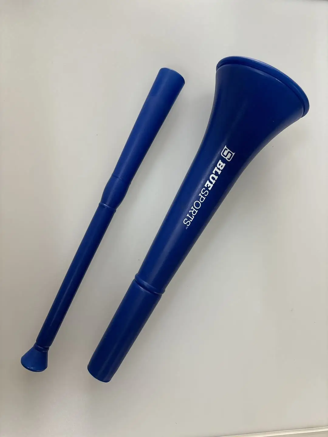 Vuvuzela Plastic Stadium Horns, 28-Inches - Collapsible Air Horns ...