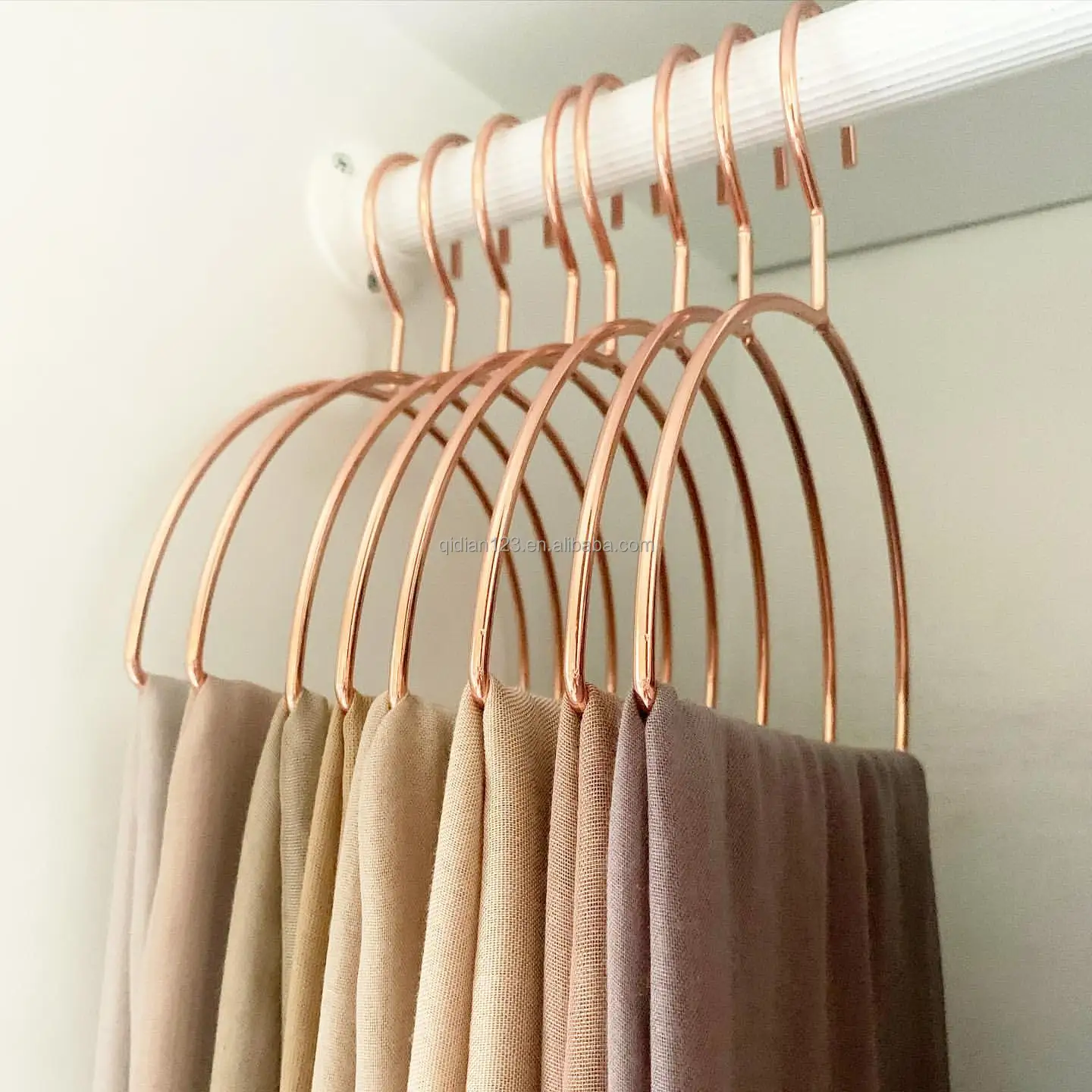 Luruxy Scarf Hangers - Stylish & Durable Display Solutions
