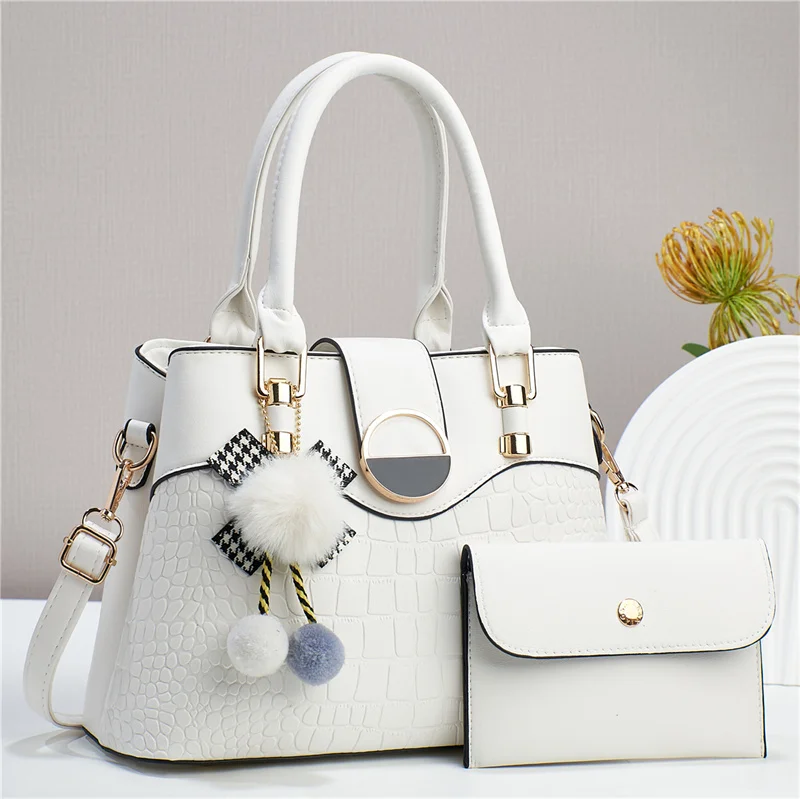 Bateli Handbags - Versatile and Stylish Two-Piece Sets