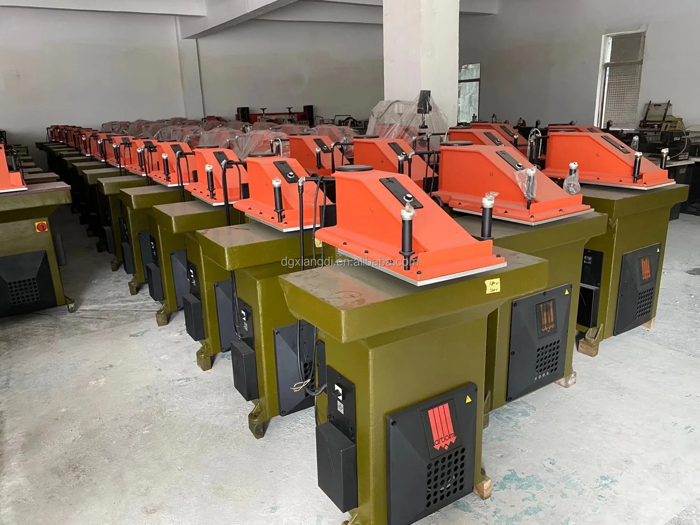 Refurbish Vs922 20 Ton Mesin Pemotong Kulit Atom Mesin Potong Logam ...