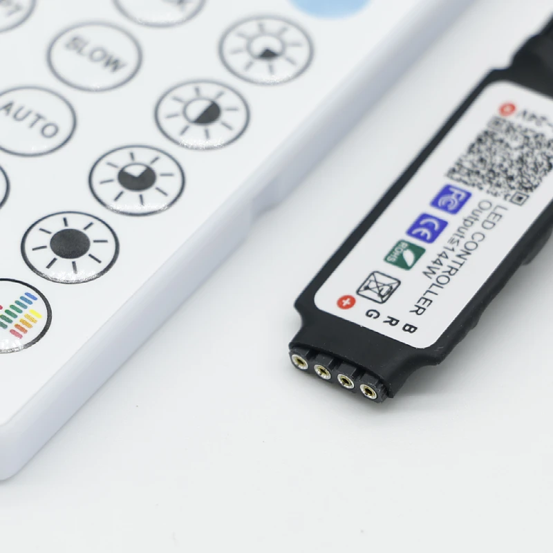 Mini RGB LED Strip RF Controller with Music App USB 5V