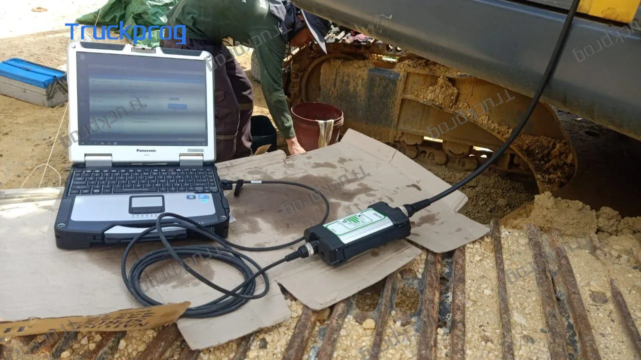 CF54 PTT Tech Tool Dev2 Heavy Duty Truck Diagnostic Tool for Volvo ...