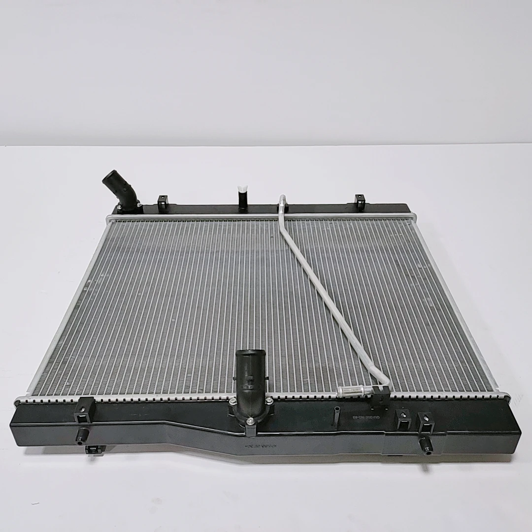 Toyota HIACE Radiator - Durable Aluminum-Plastic Brazed Finned Tube