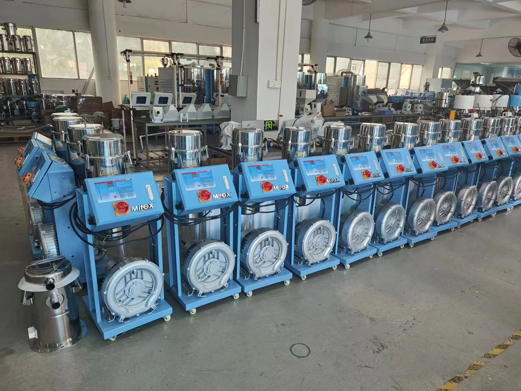 Auto Vacuum Plastic Material Hopper Loader with Efficient Motor for ...