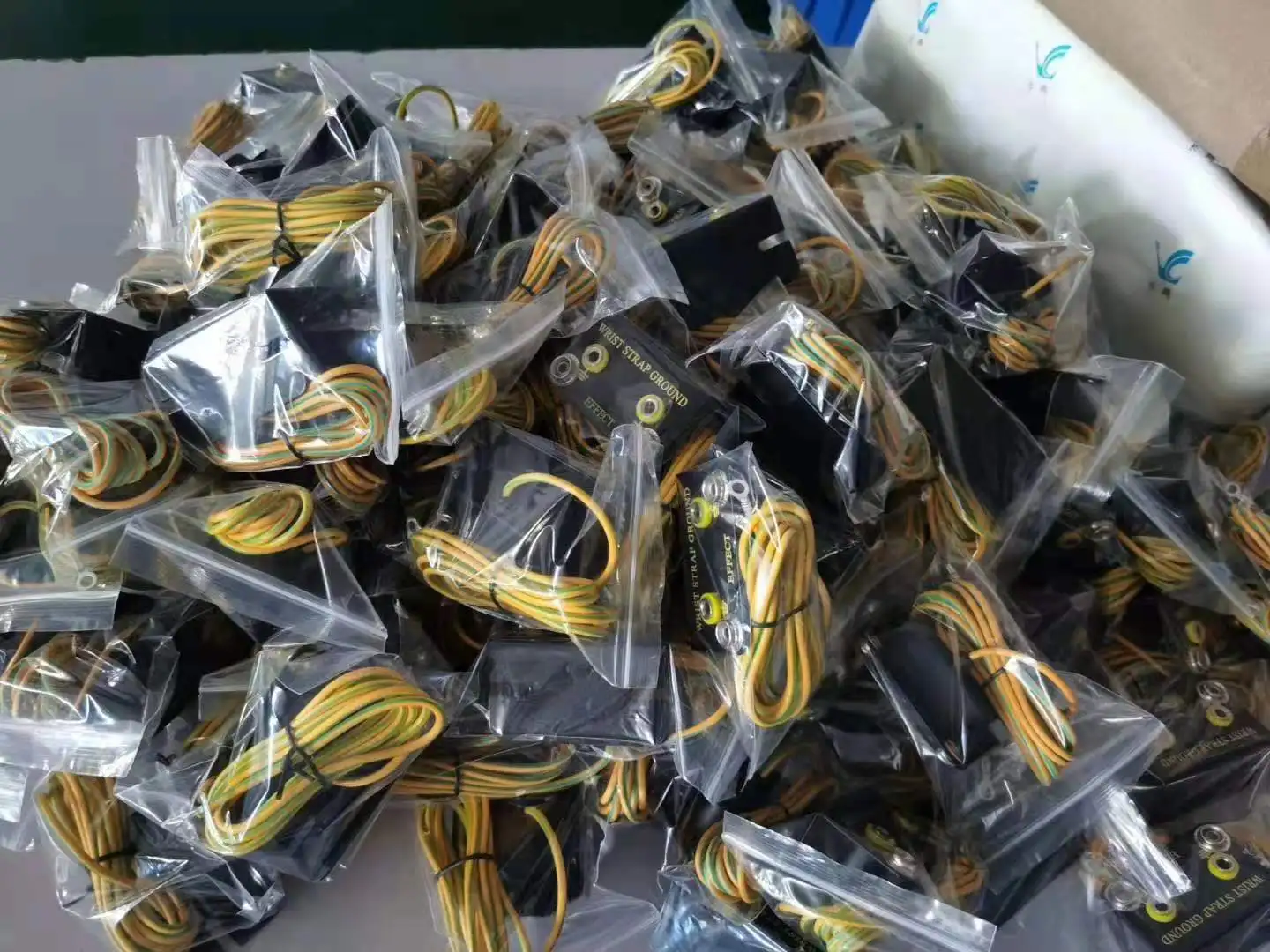 Esd Bench Mount Ground Block With Four Banana Jack Receptacles - Buy ...