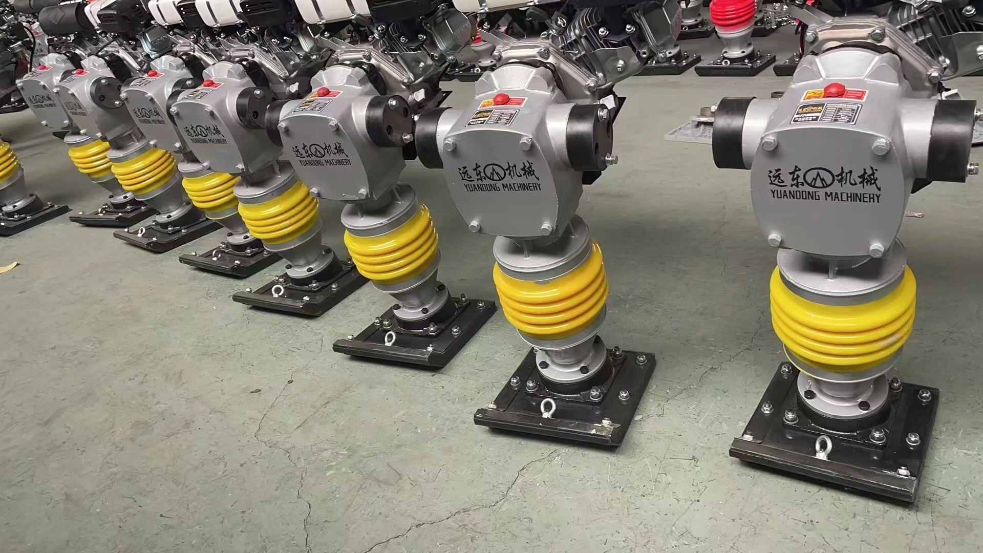 HCD-130 Jumping Hammer Asphalt Pavement Rammer Diesel Foundation Hand ...