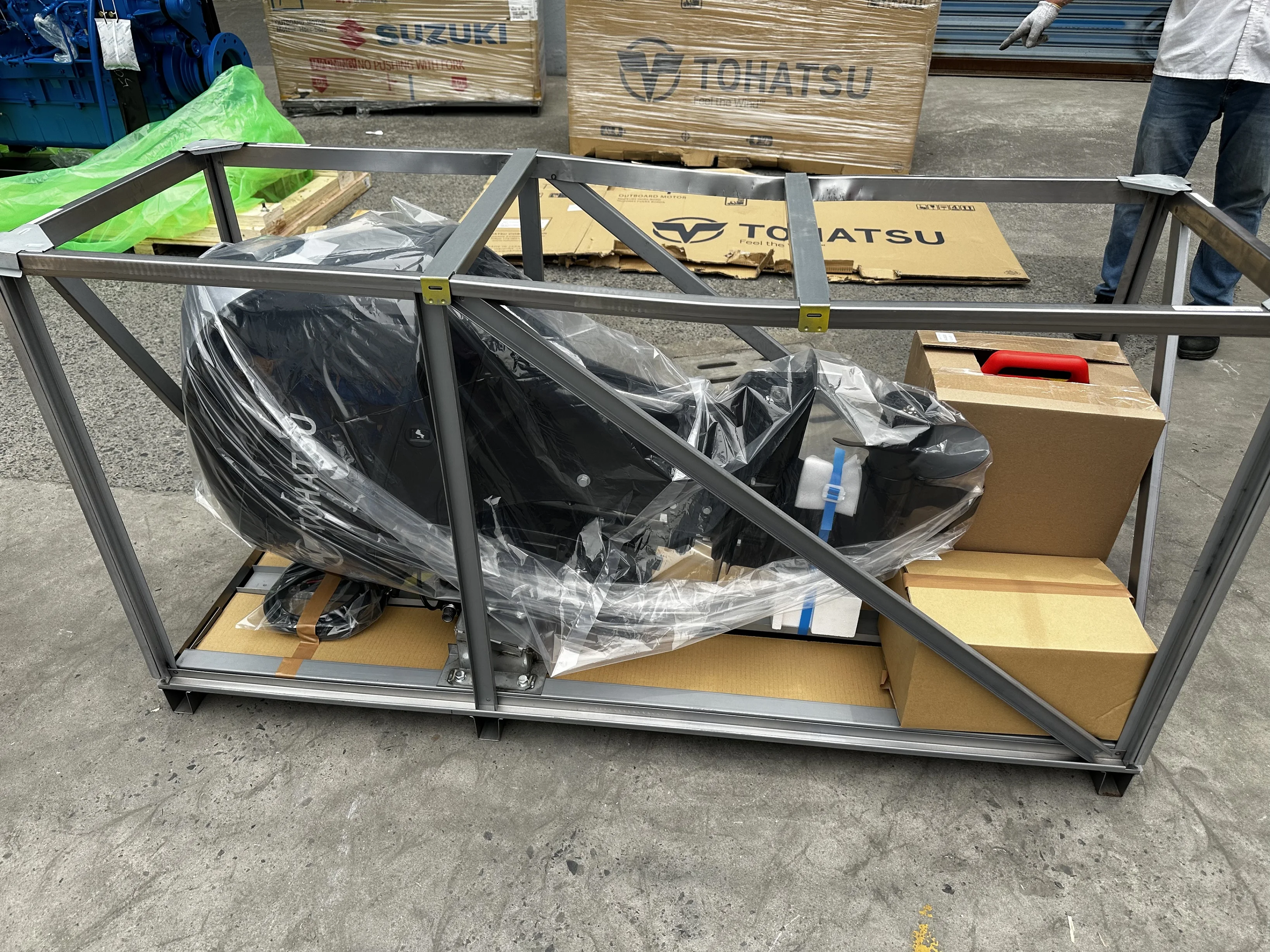 Tohatsu M5B/M4C Outboard Motor - High Quality & Reliable Power