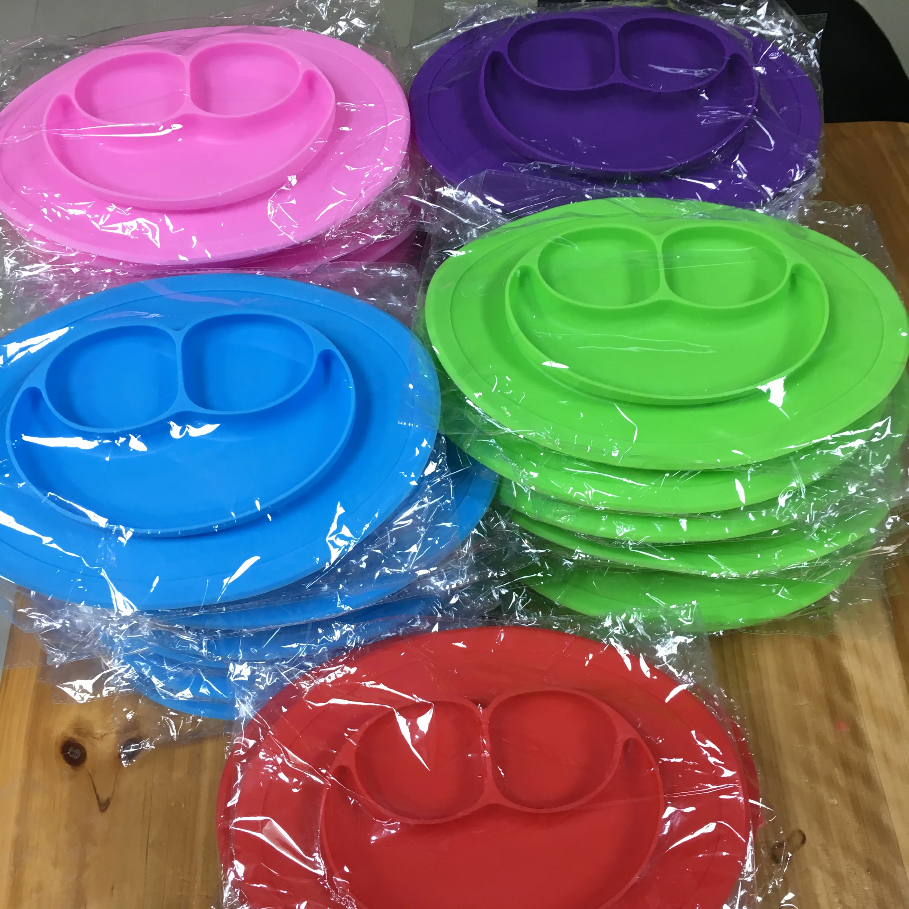 Oksilicone Wholesale Silicone Suction Plate With Built-in Placemat ...