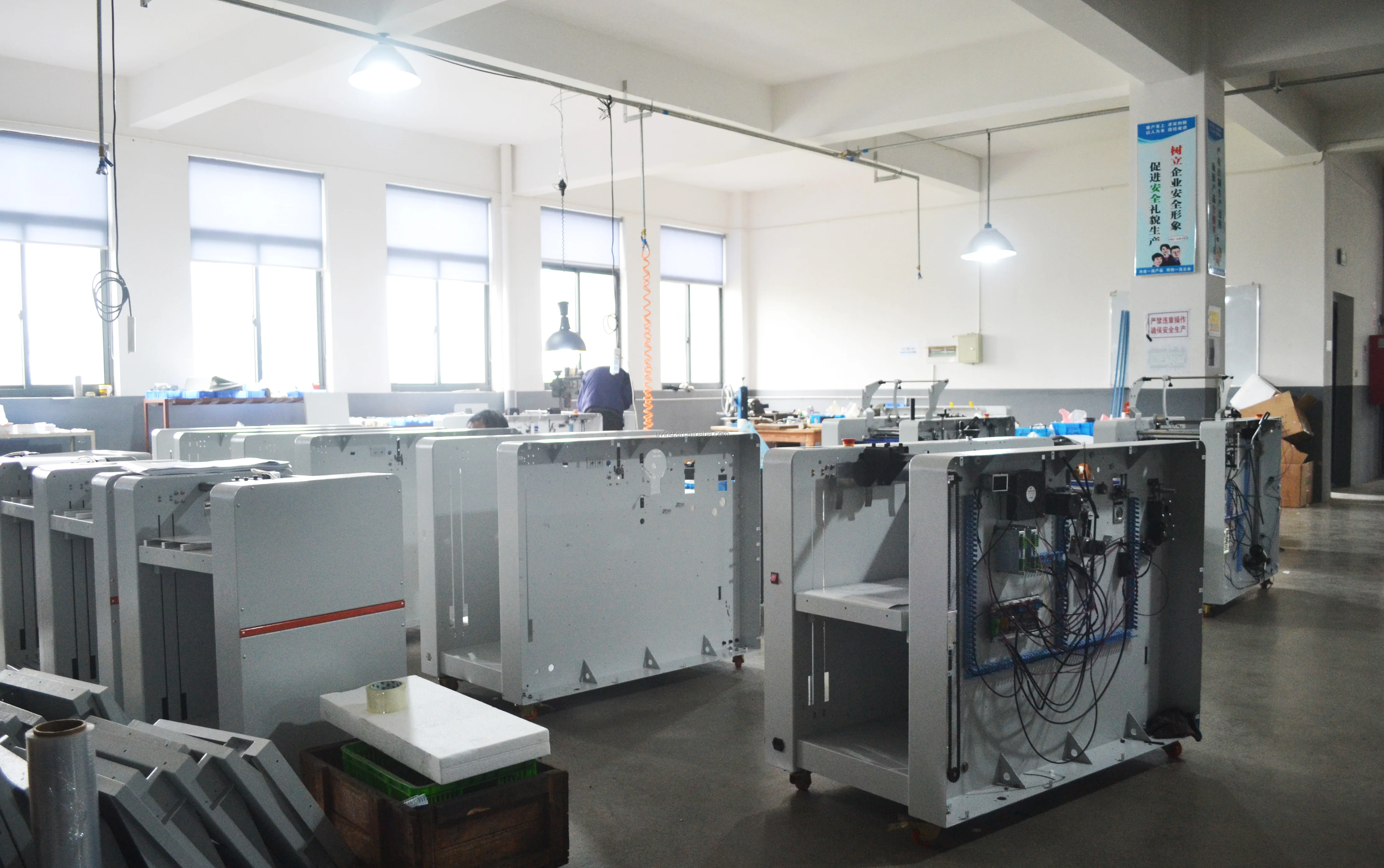 Automatic Paper Creasing and Folding Machine - 1 Year Warranty