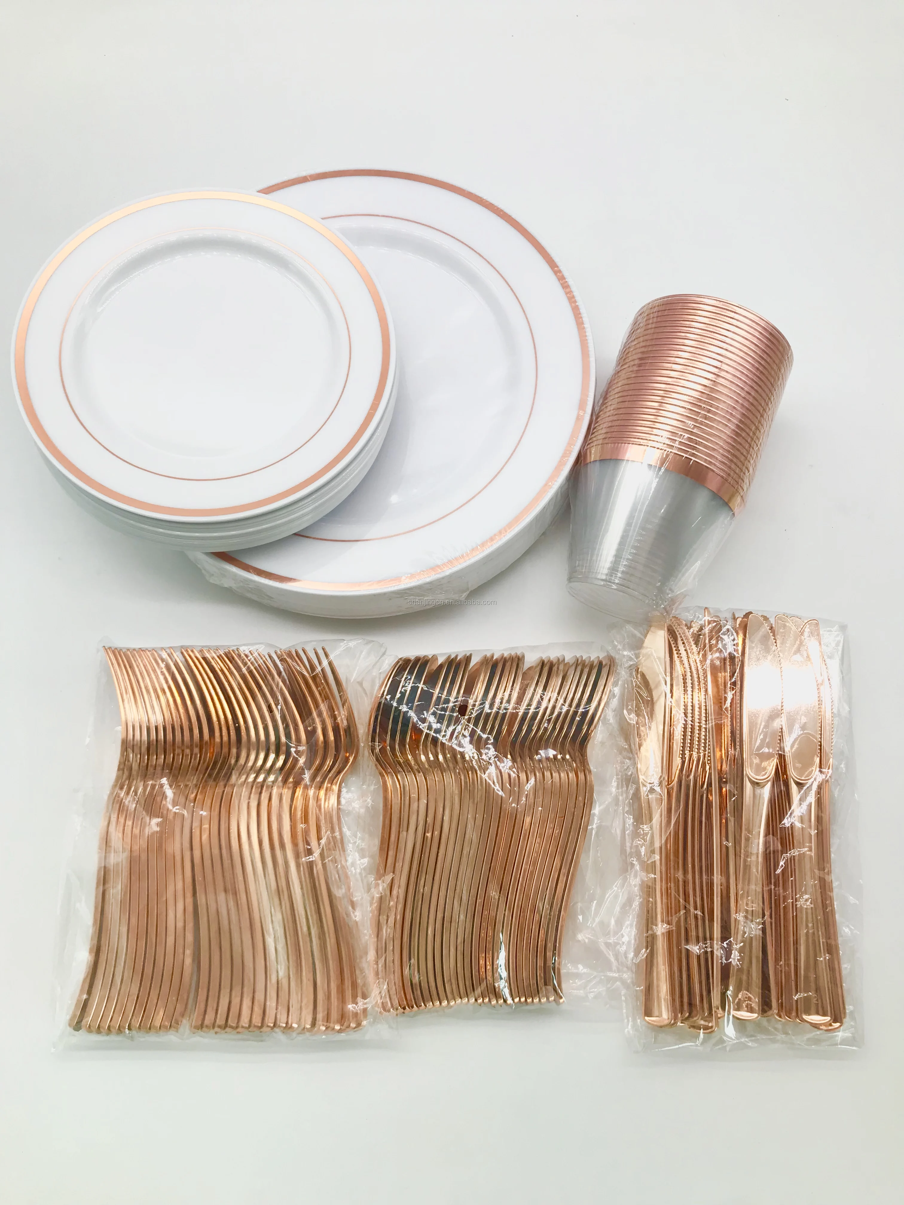 175 Piece Gold Dinnerware Plastic Set for Elegant Parties