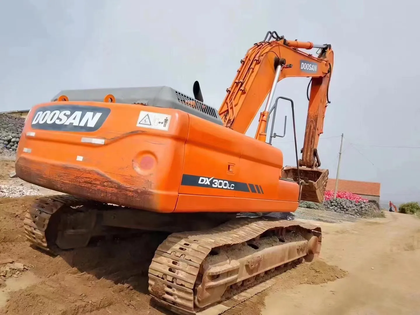 Hot Selling Used Excavators Doosan Dx300lc-7 Digger Low Price Second ...