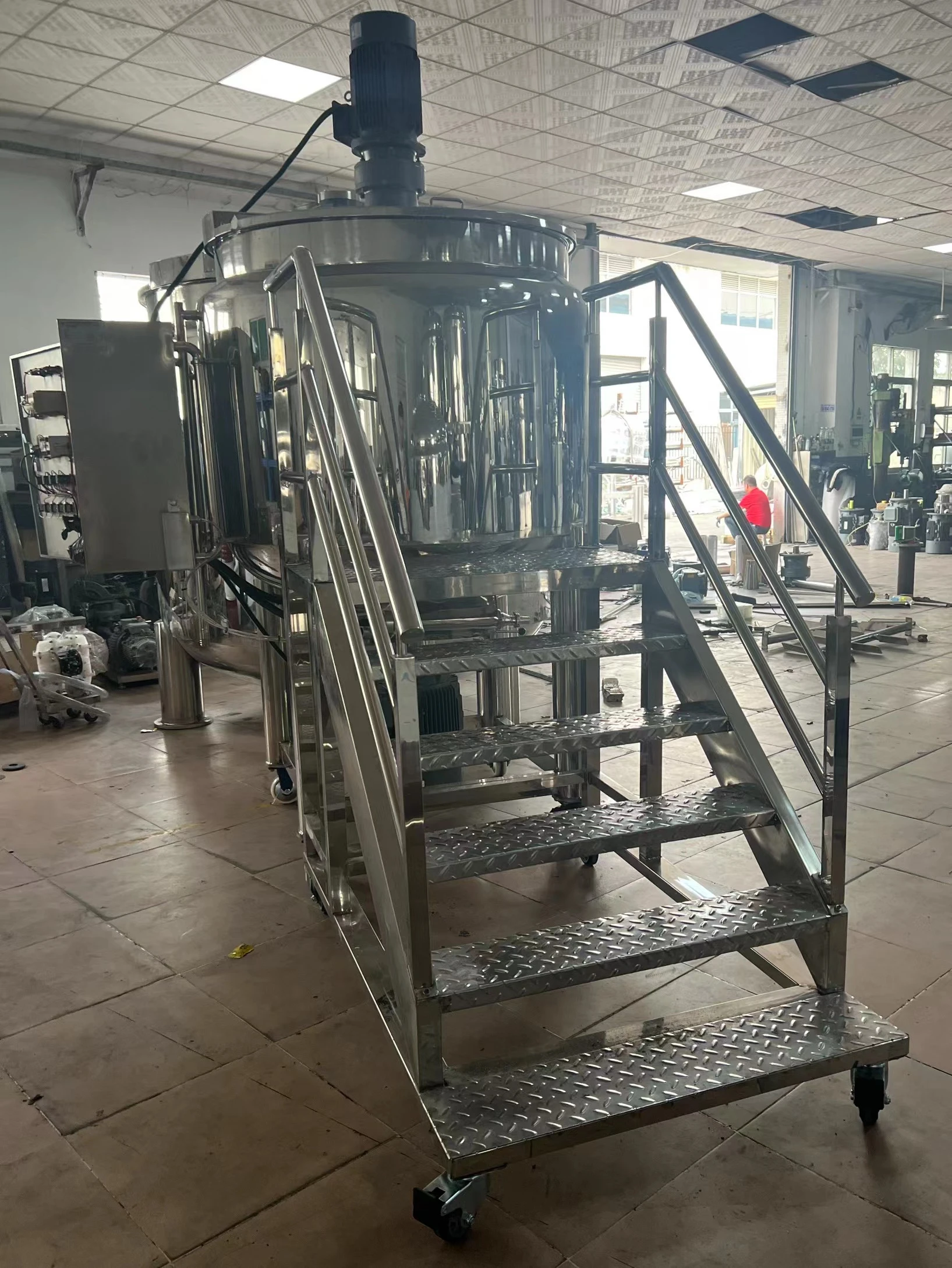 1000 Liters Liquid Soap Reactor Tank With Top Stirrer Single Layer ...