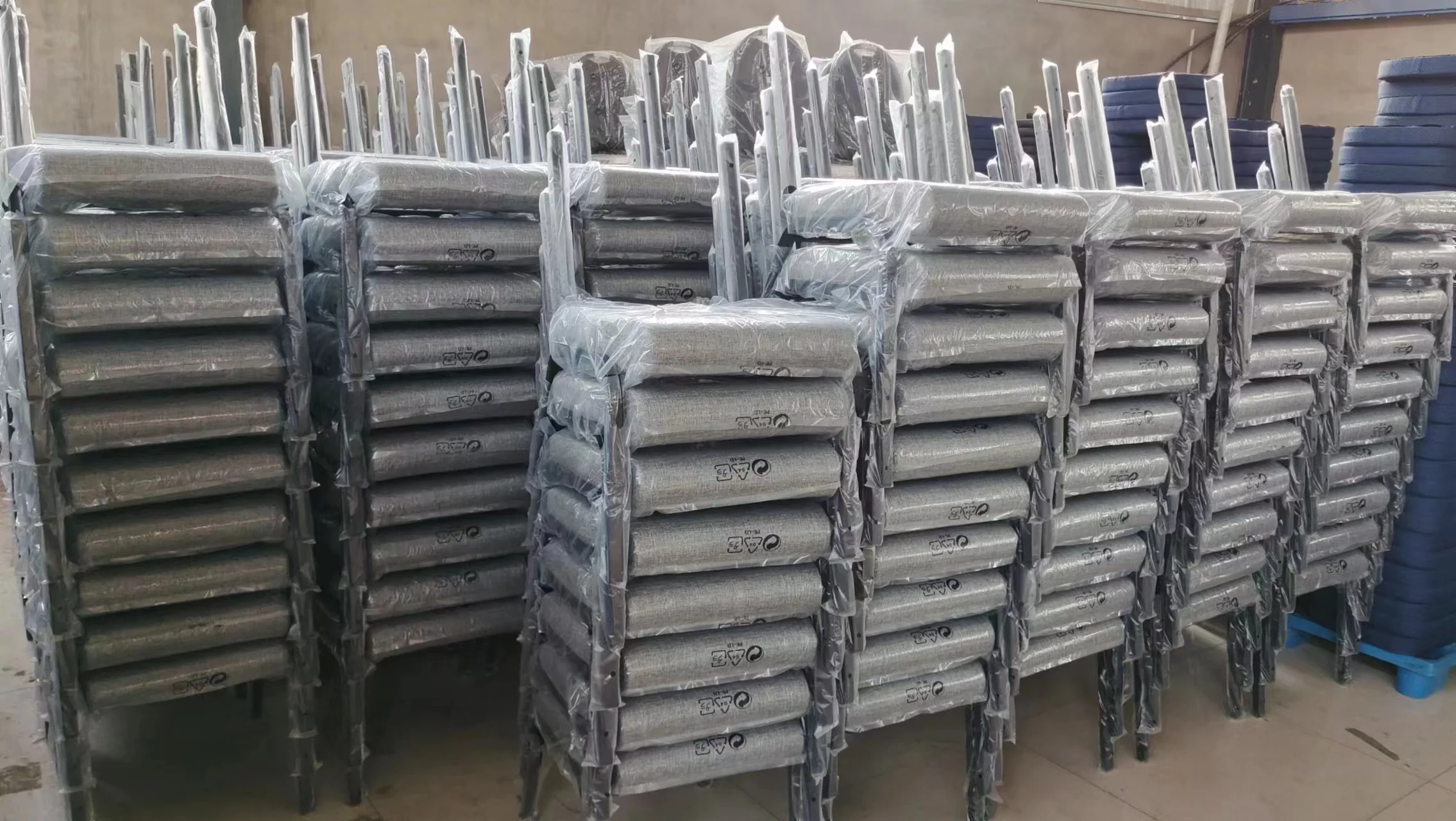 Auditorium Red Interlock Stacking Church Chair For Free Used Metal ...