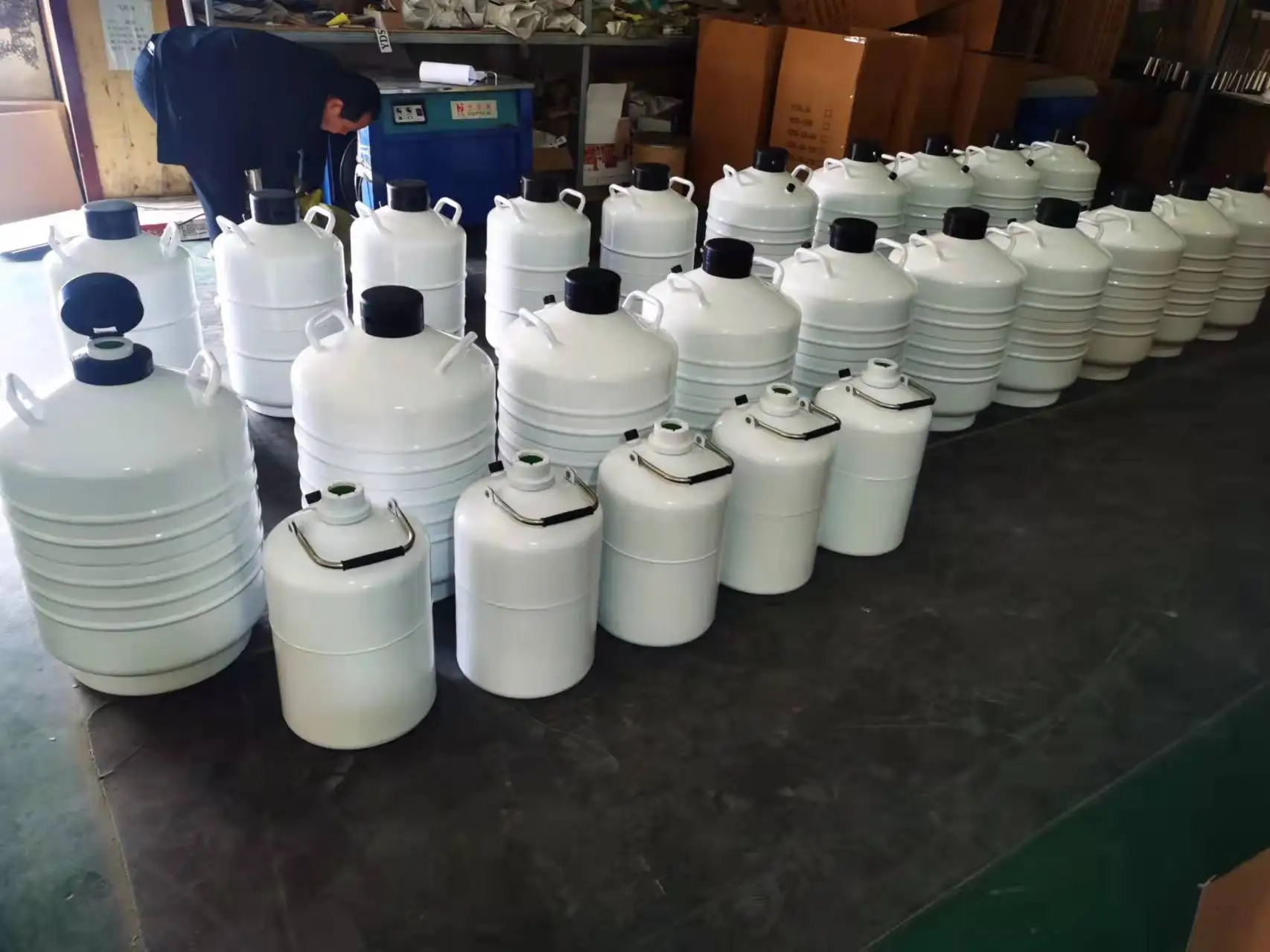 Liquid Nitrogen Container/dewar/tank Price For Sale - Buy Liquid ...