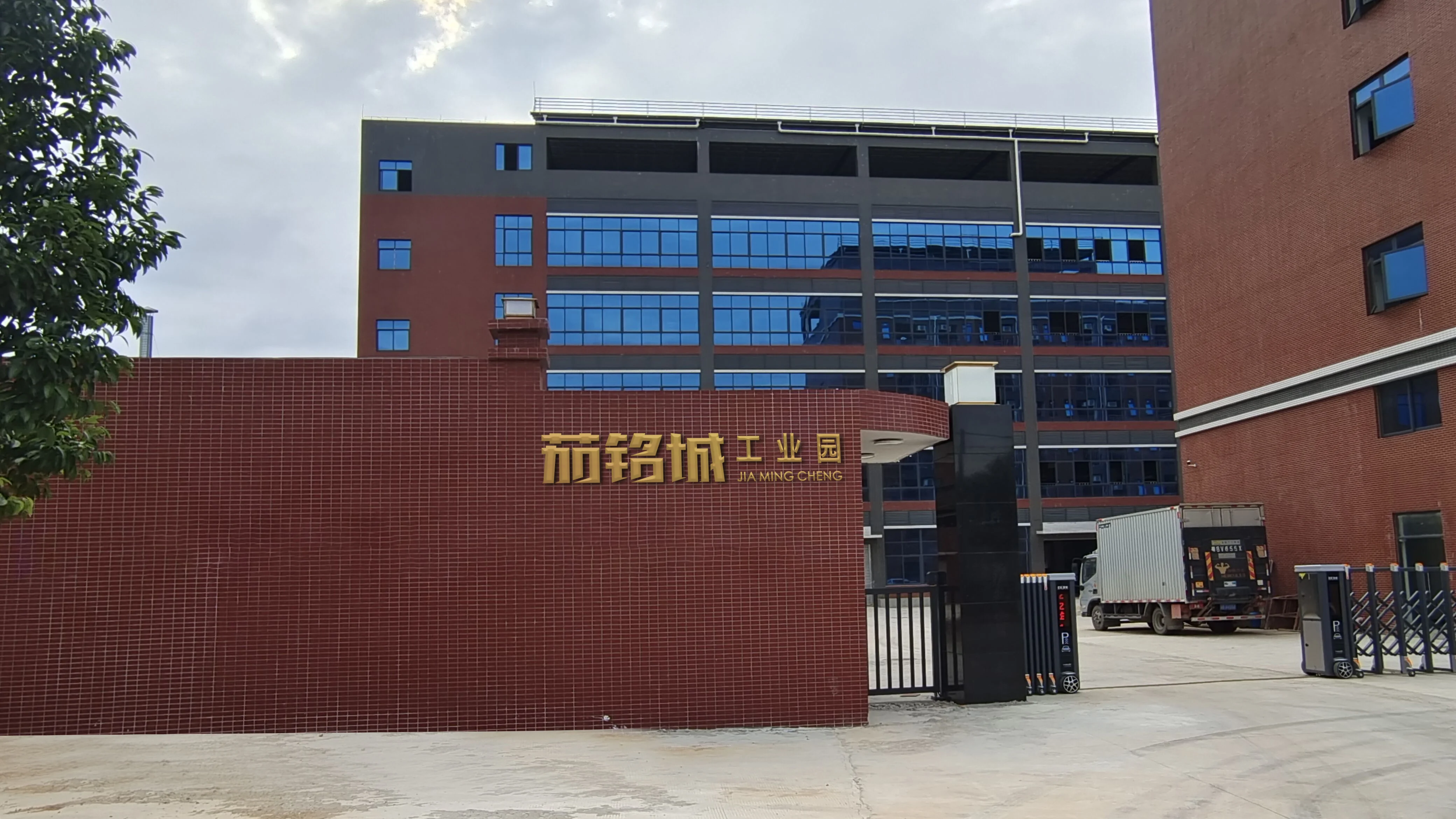 New Design Cigar Lighter Triple Jet Flame Cigar Lighter With Cigar ...