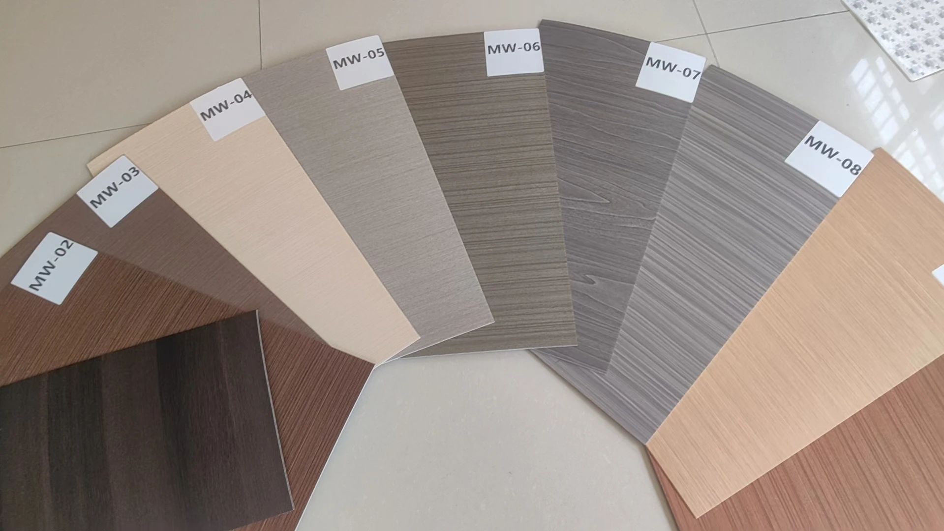 China Wholesale Eco-friendly Pvc Wallpaper Easy to Install Golden ...