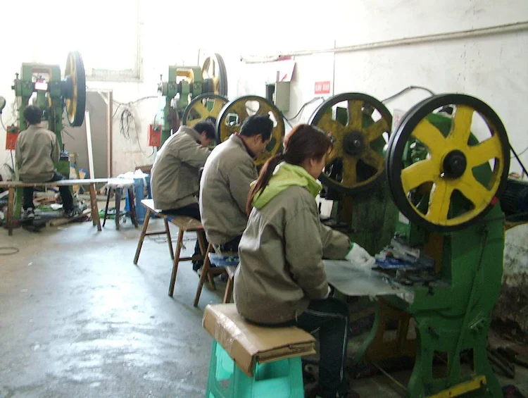 Customizable Pakistan License Plates - Reflective & Durable