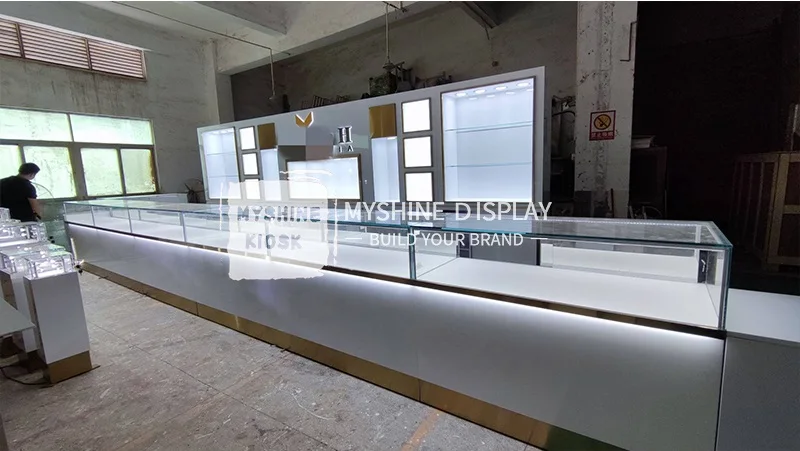 Optimize Your Jewelry Shop with Efficient Layout Plans