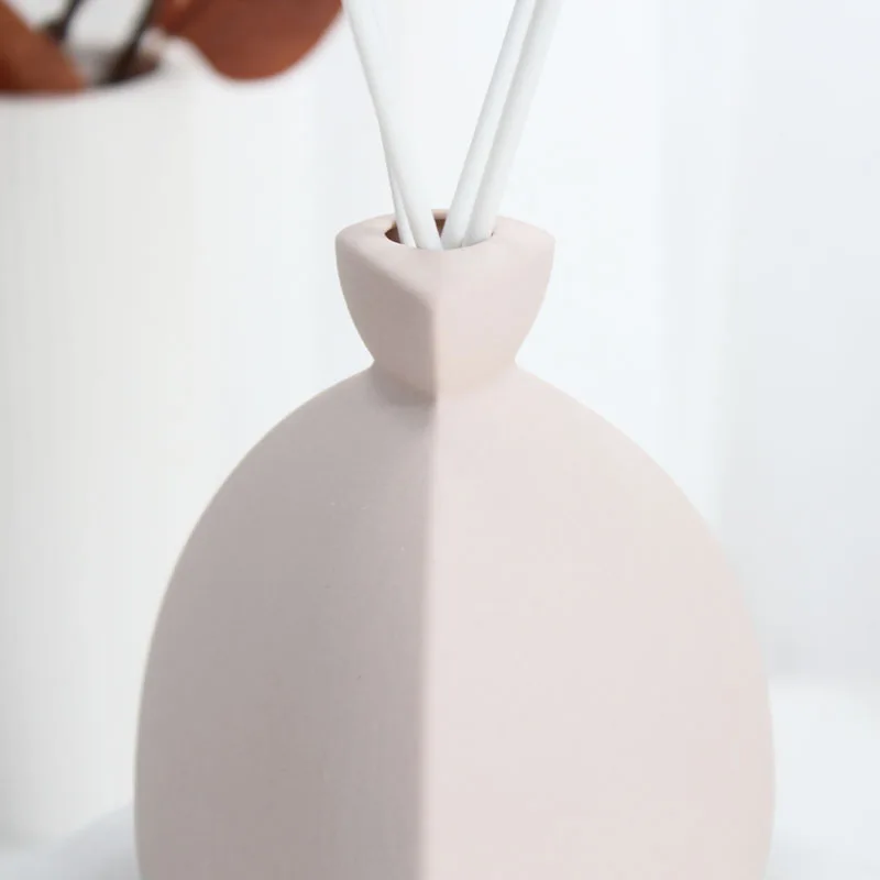 180ml Ceramic Reed Diffuser Bottle - Modern Luxury Home Decor