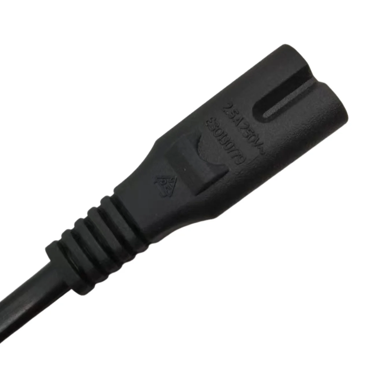 3a 250v British Plug To Iec C7 Power Cord - Buy British Plug To Iec C7 ...