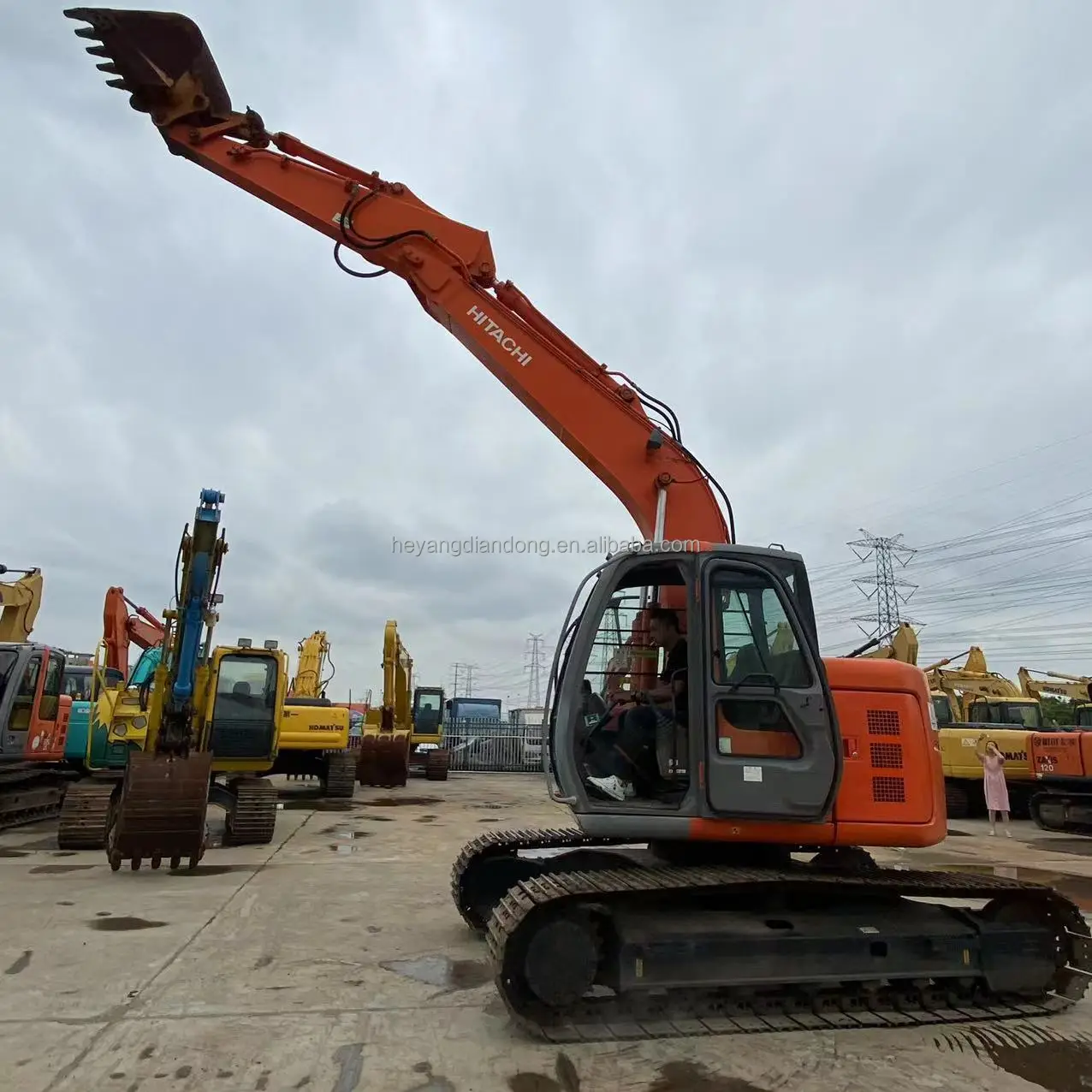 Hitachi Amphibious Excavator Zx135us Used Crawler Walking Excavator ...