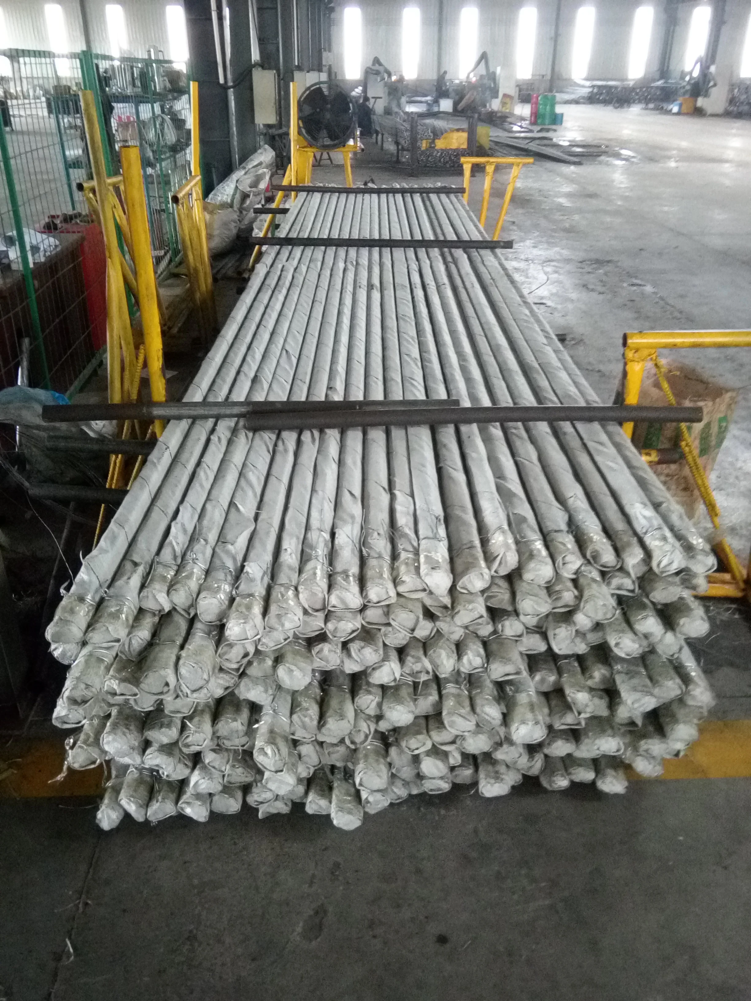 Cold/hot Rolled Scaffolding Threaded Formwork Steel Tie Rod 16mm
