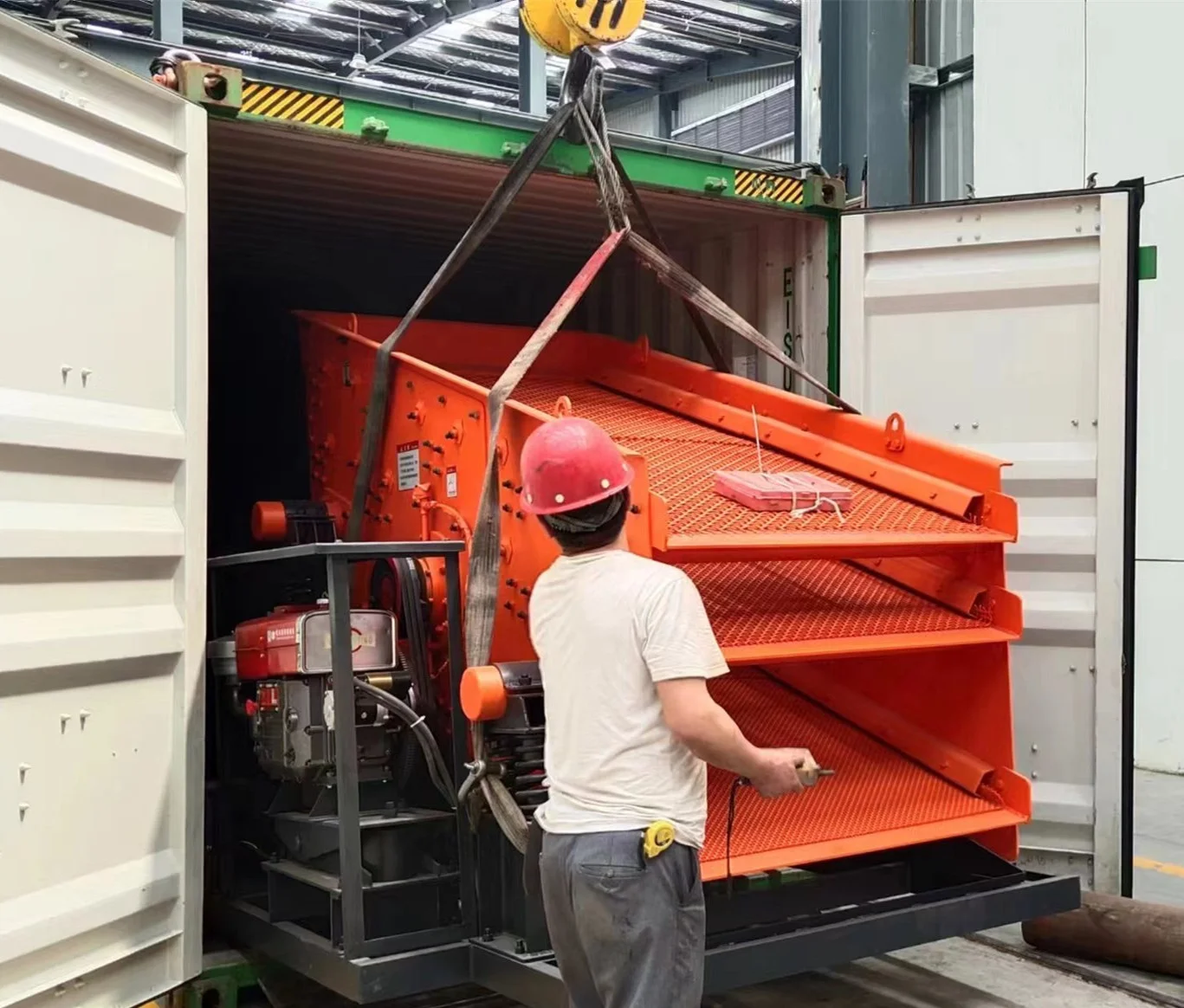 YK 1860 Series Vibrating Screen Thin Oil Lubrication Custom Design Sand ...