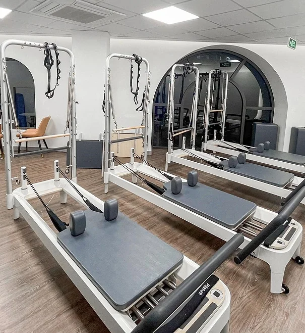 Aluminum Alloy Pilates Reformer Bed With Half Tower Home Studio Gym ...