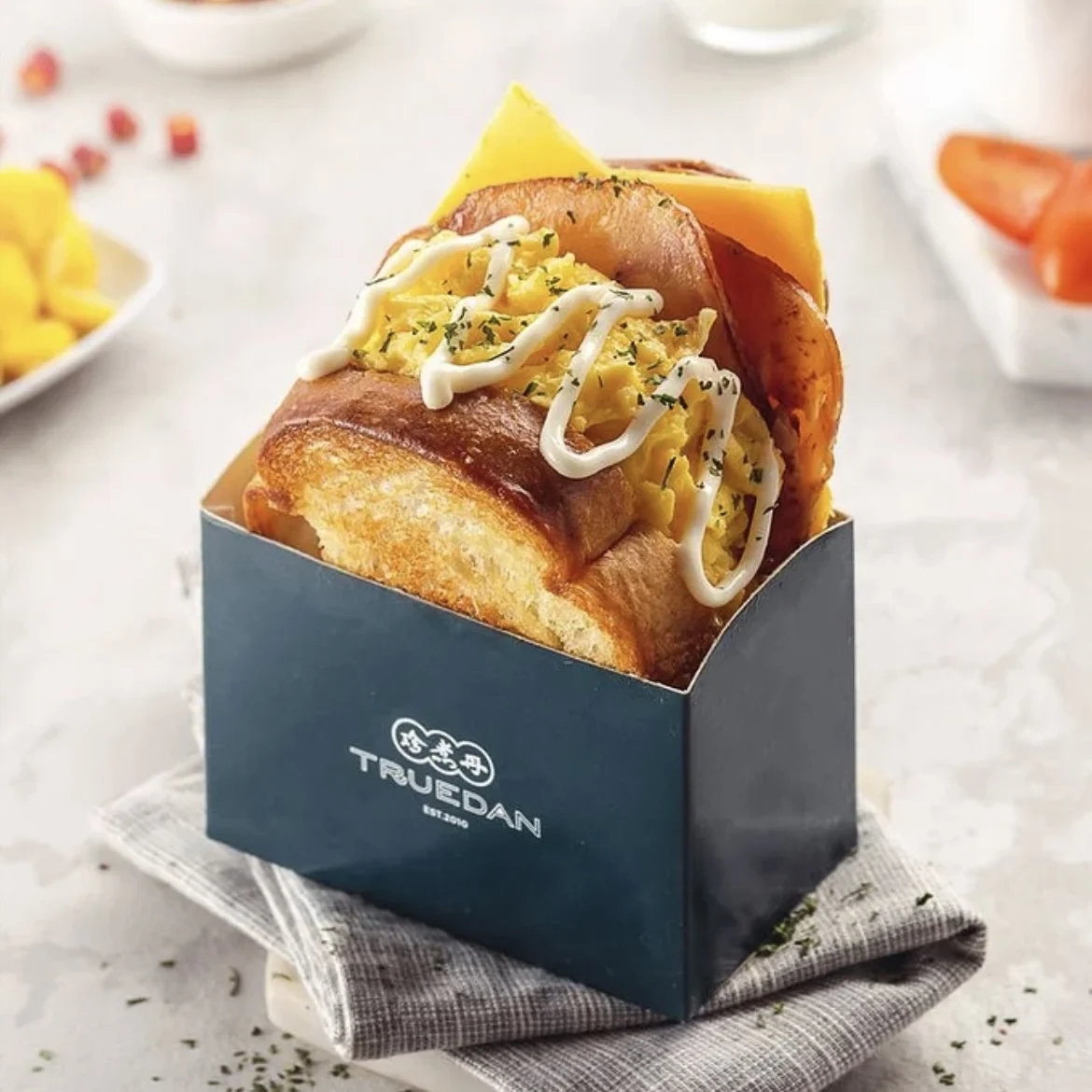 Custom Logo Printing 2mm Thick Sandwich Box - Recyclable