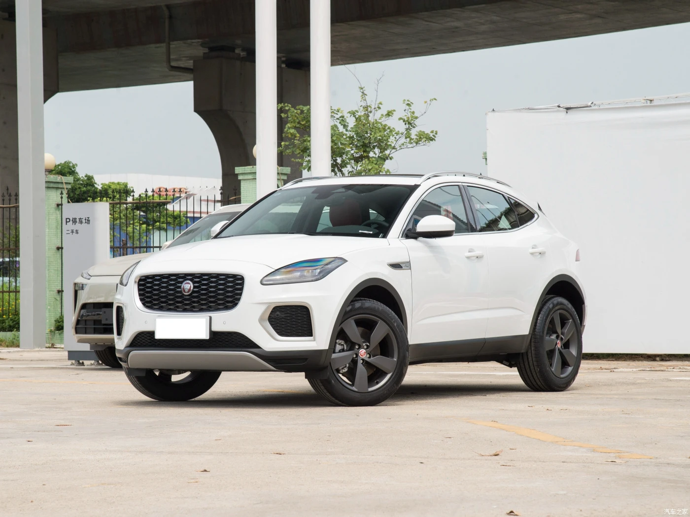 Low Fuel Consumption 2024 Jaguar E Pace 1.5t Fwd Gasoline +48v Mild Hybrid System Five-door Five ...