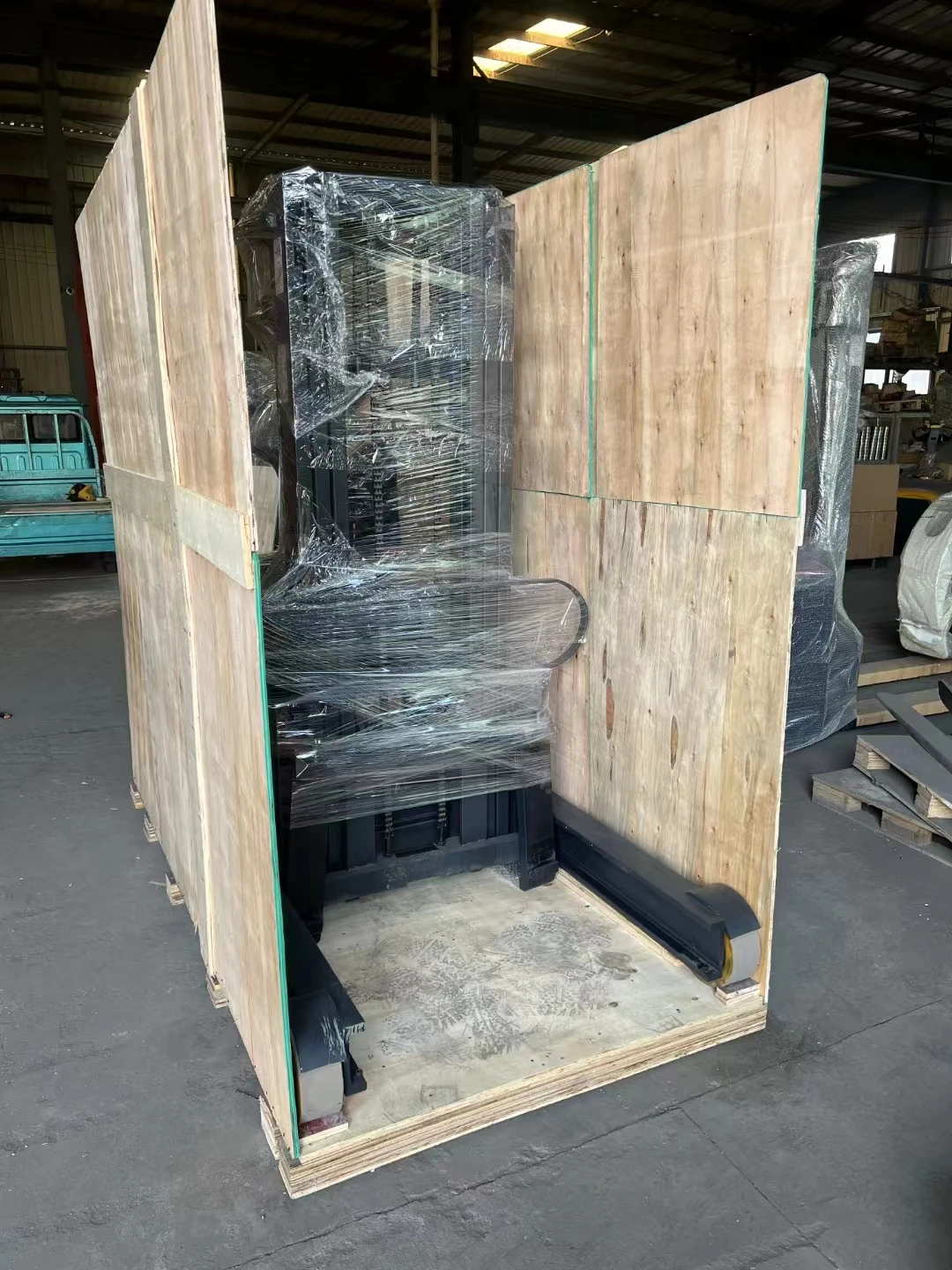 Strong Power 3 Tons 2.5 Tons Four Car Stacker 2 Tons Of Small Hydraulic ...