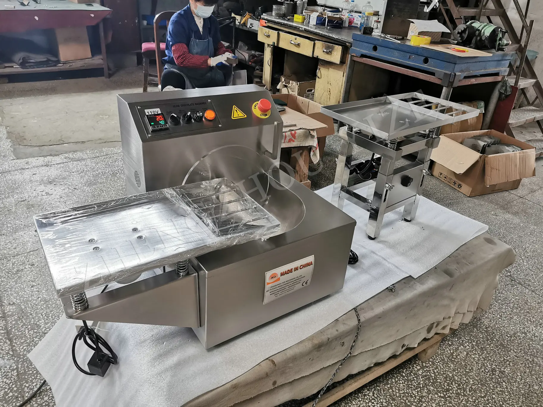 Commercial Chocolate Melting and Mixing Machine - YZQKL-08