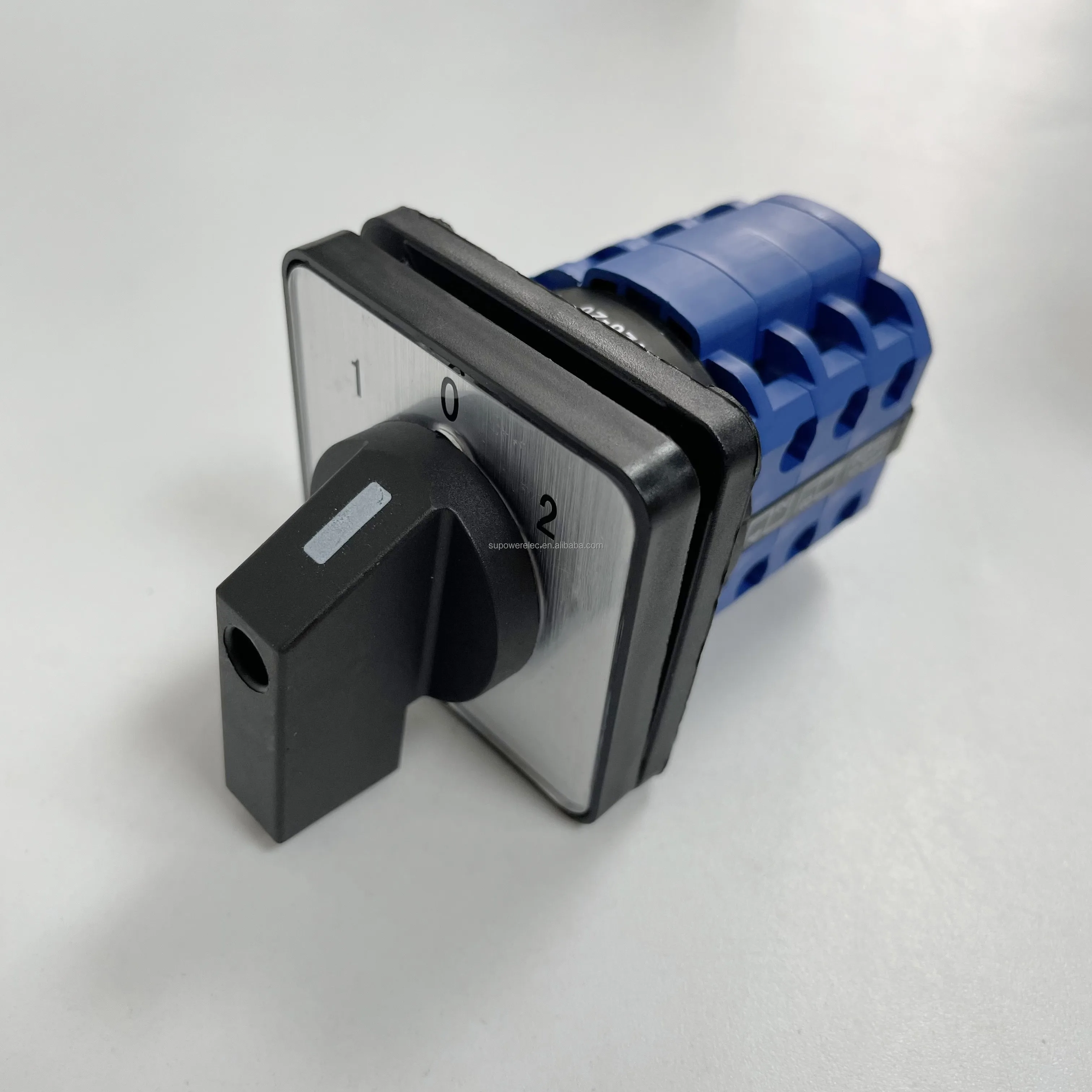 LW28 Series 3P AC 690V 20A Automatic Changeover Cam Switch