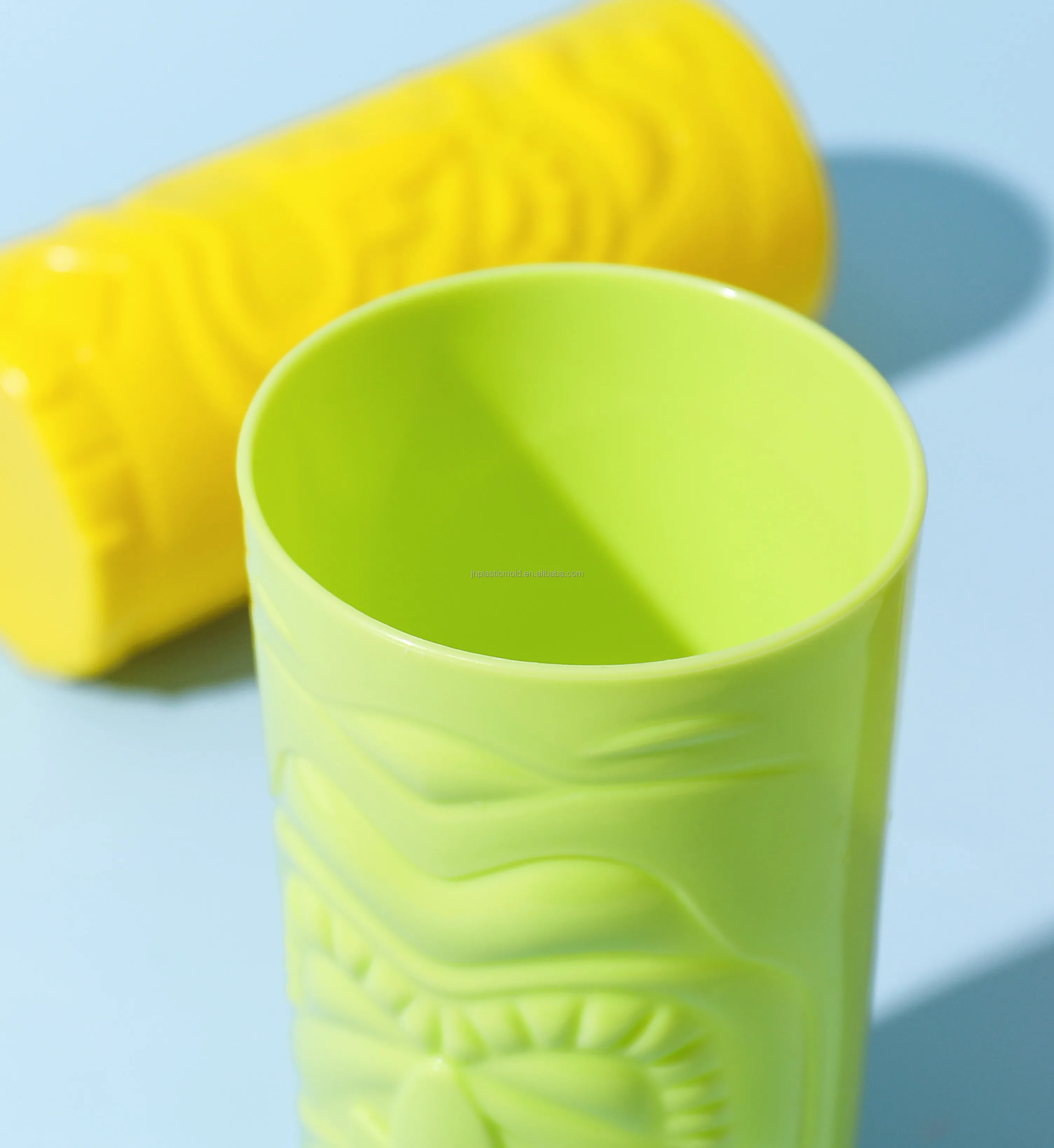 Reusable Plastic Party Cups - Tiki Mugs 600ml BPA Free
