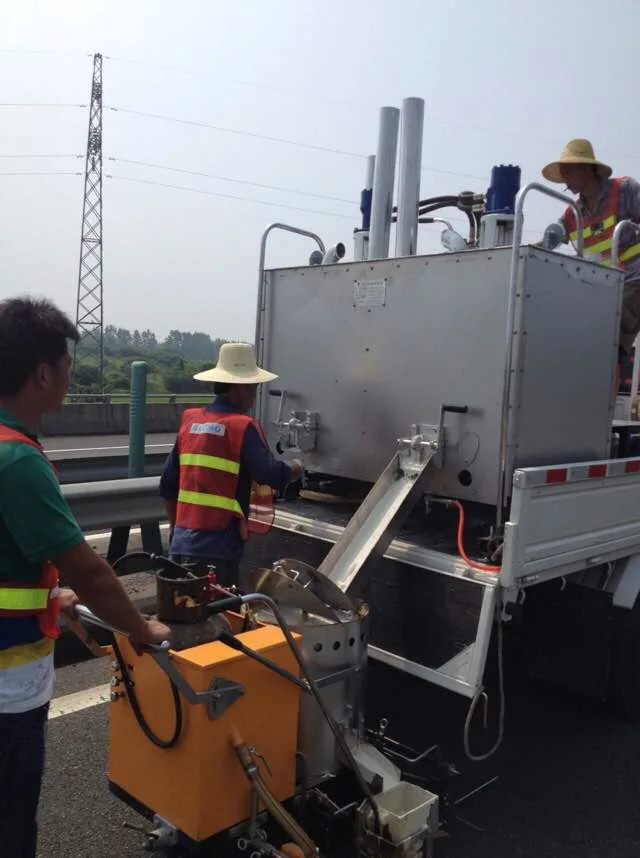 Truck Mounted Road Marking Thermoplastic Kneading Machine