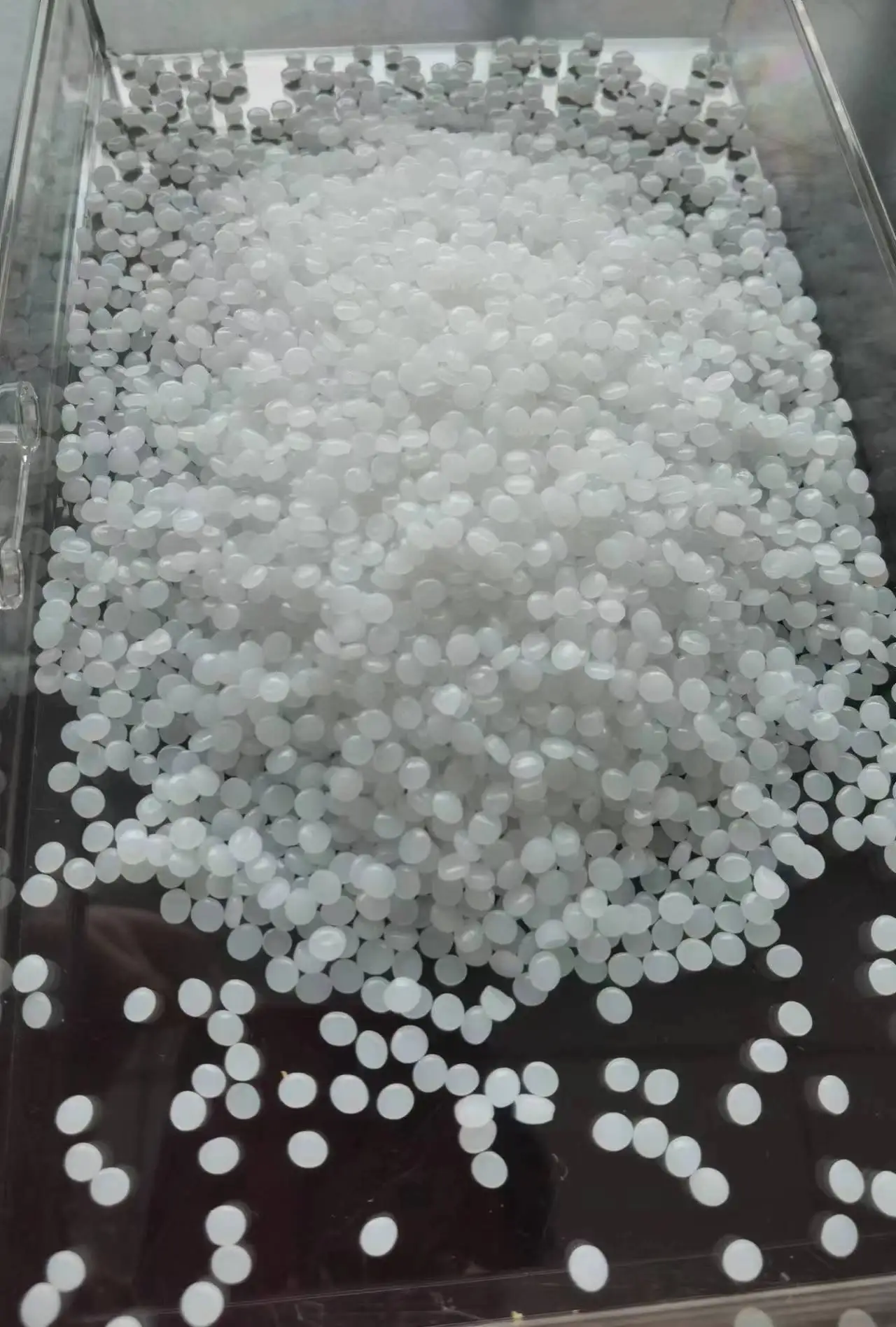 Petrochemical high hardness high strength low pressure polyethylene ...