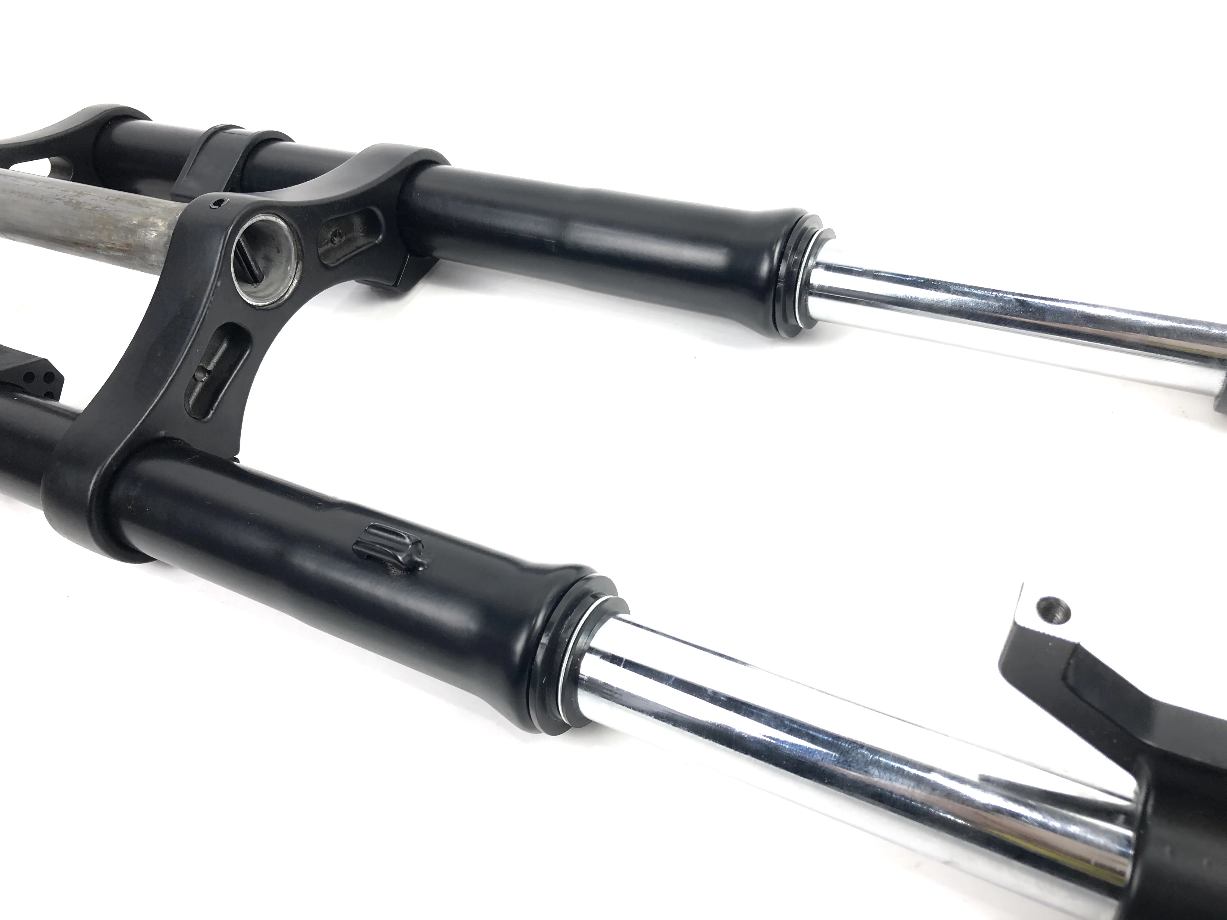 Steel Double Shoulder Inverted Fork - Air Suspension Bike